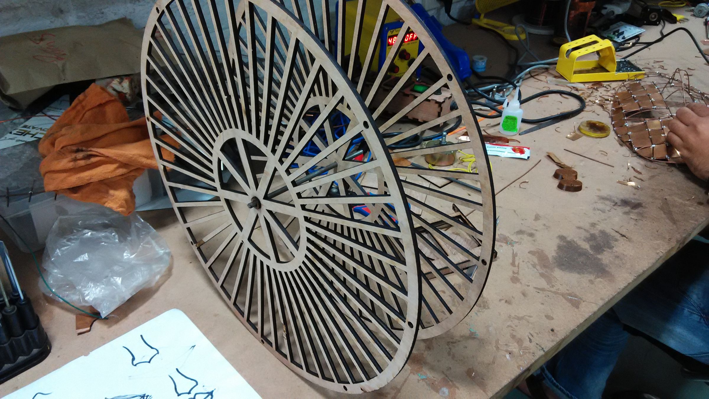 Ferris Wheel Photo Frame : 5 Steps (with Pictures) - Instructables