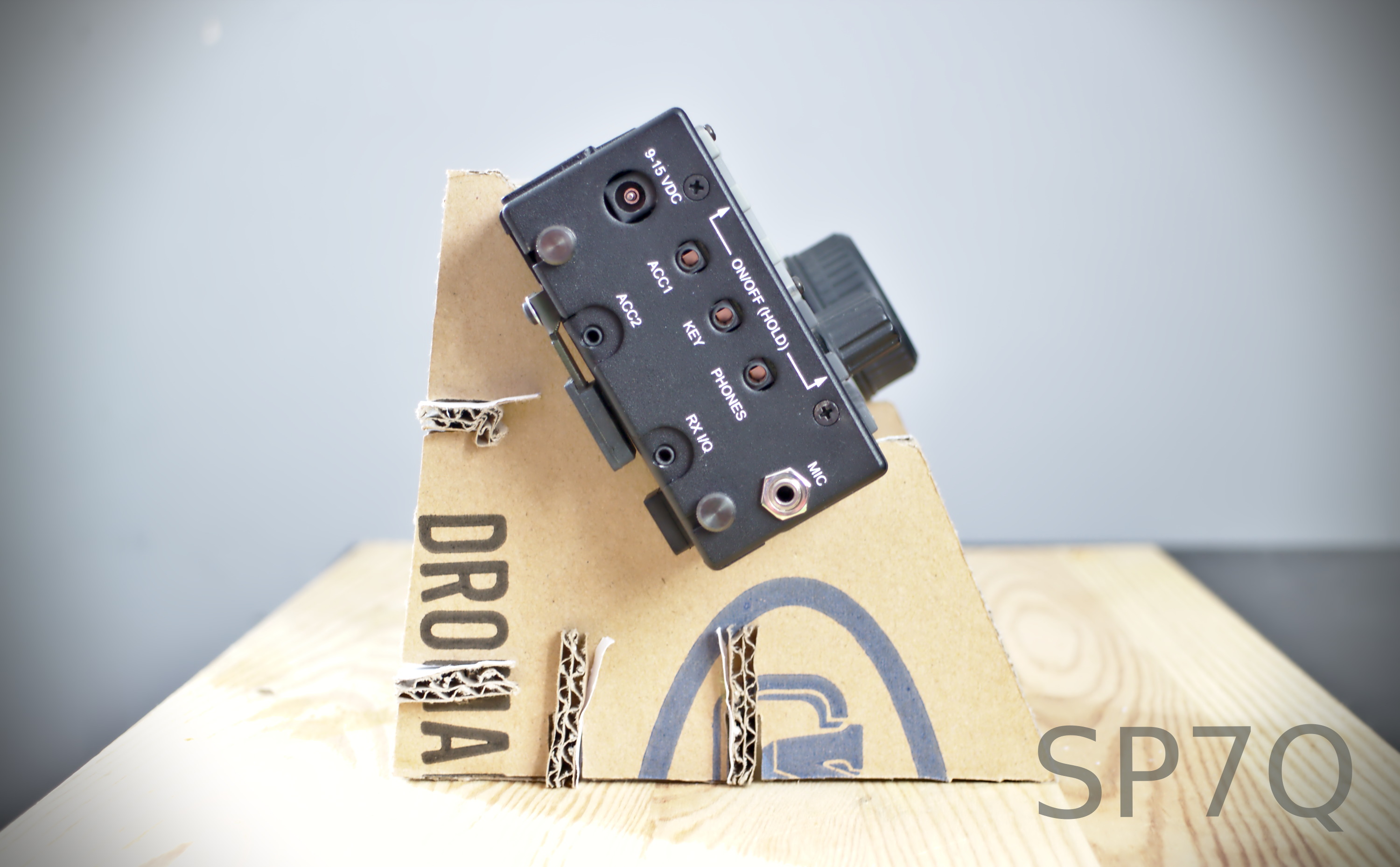 Elecraft KX3 Cardboard Desk Stand : 5 Steps - Instructables