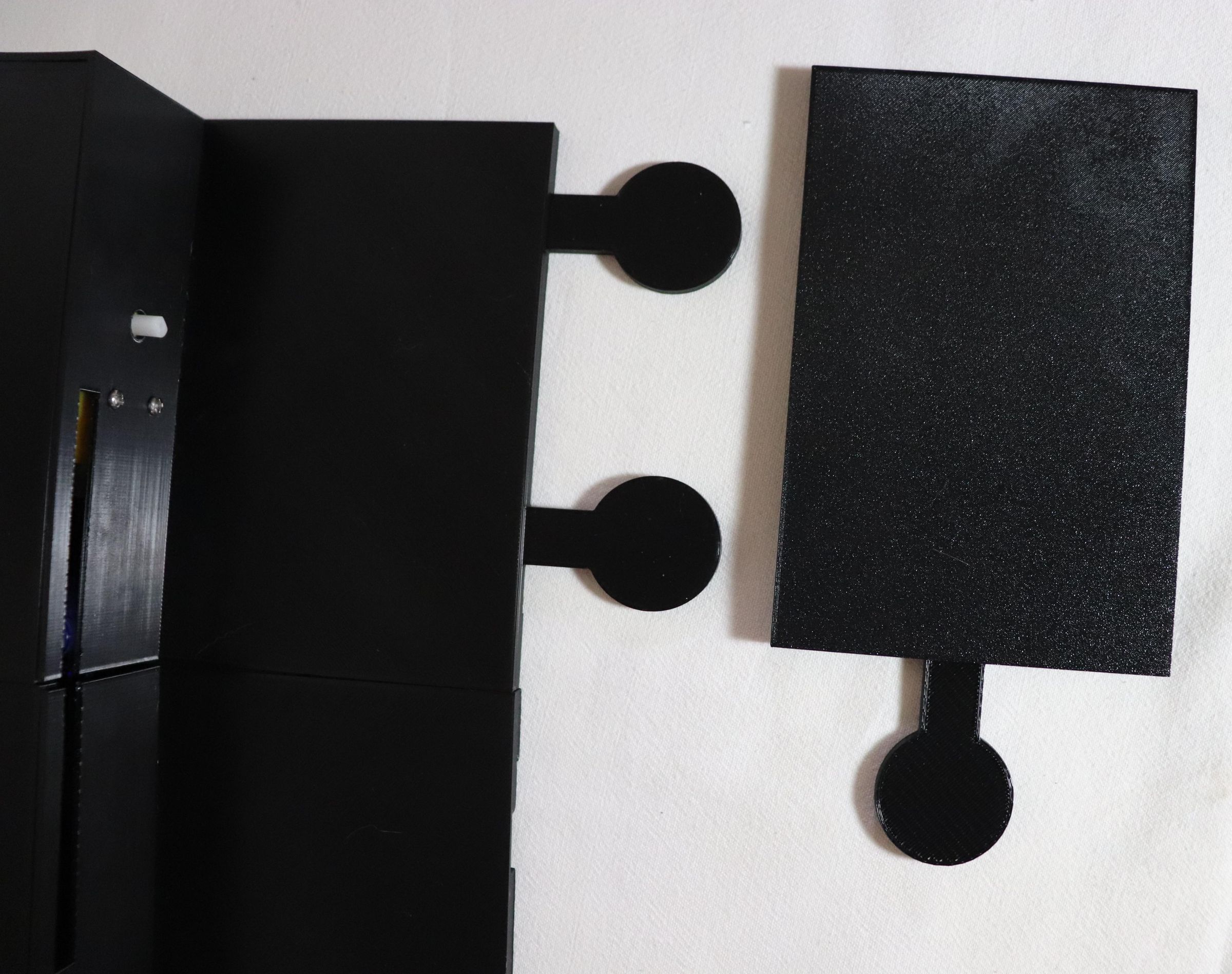 Possessed Halloween Book Stand! : 9 Steps (with Pictures) - Instructables