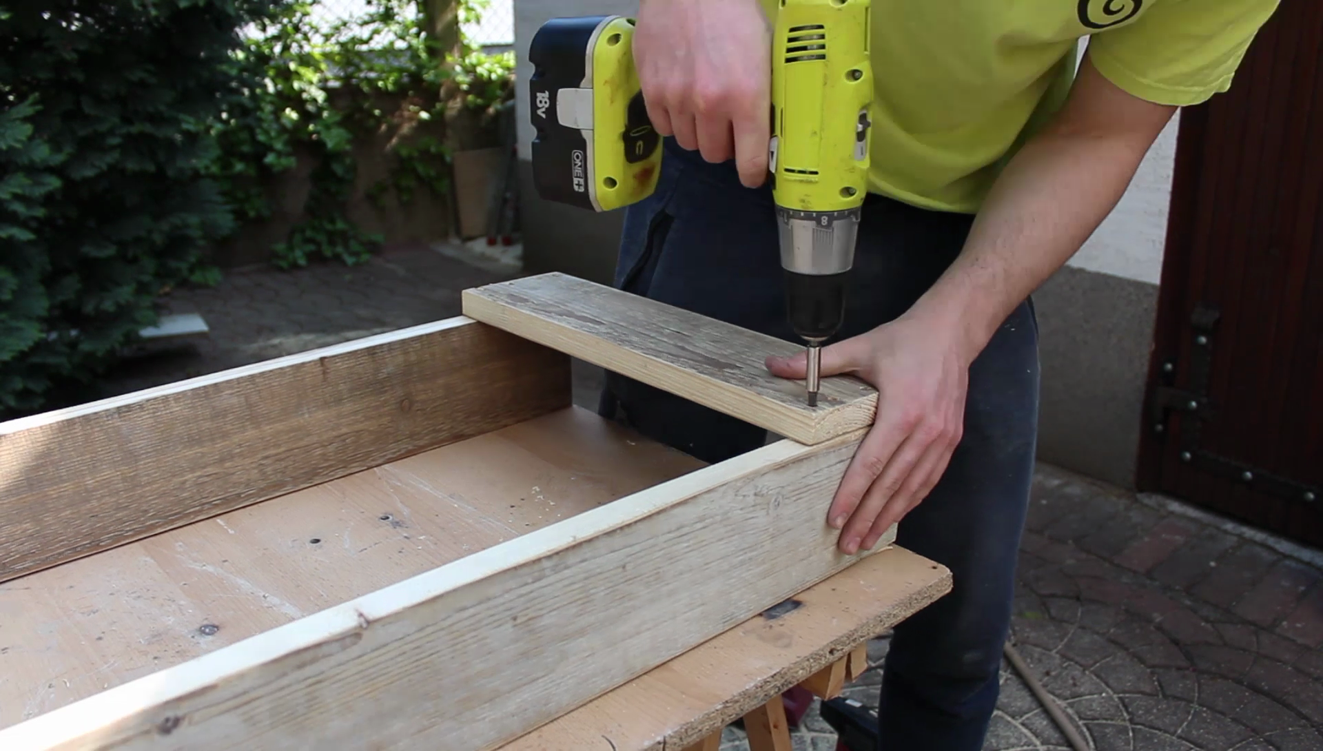 Make a Human Table : 5 Steps (with Pictures) - Instructables