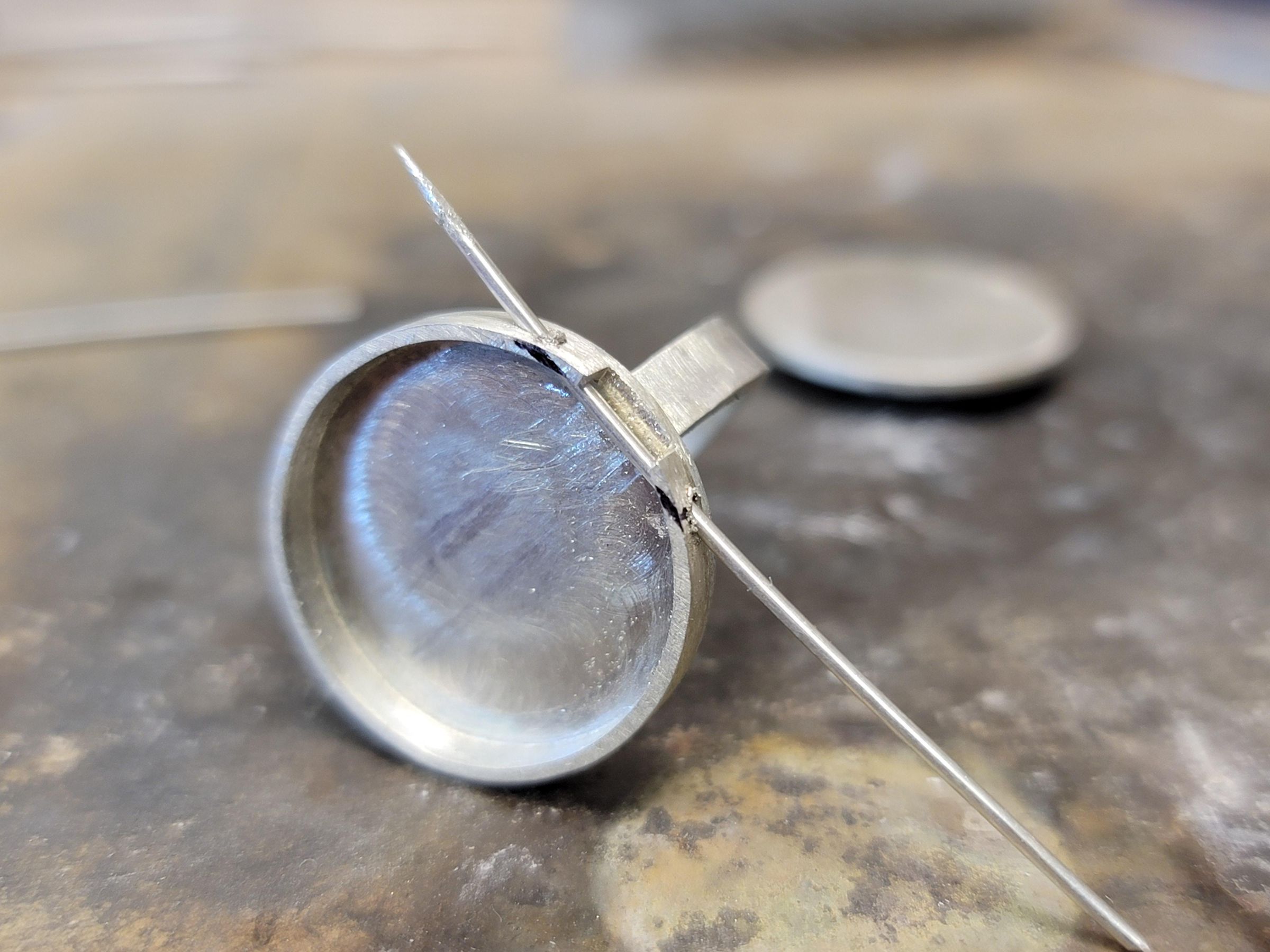 Secret Compartment Ring : 6 Steps (with Pictures) - Instructables