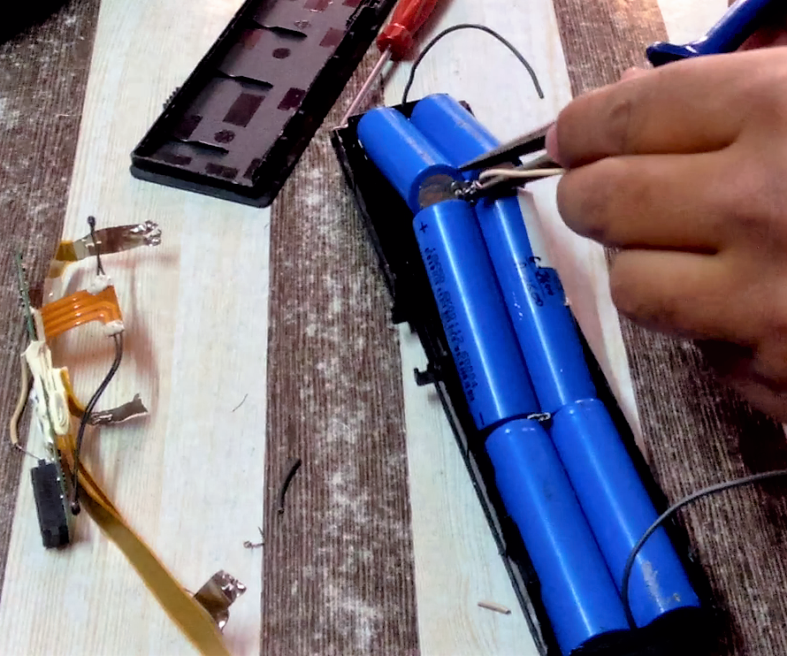 HOW TO REPAIR LAPTOP BATTERY ? : 9 Steps (with Pictures) - Instructables