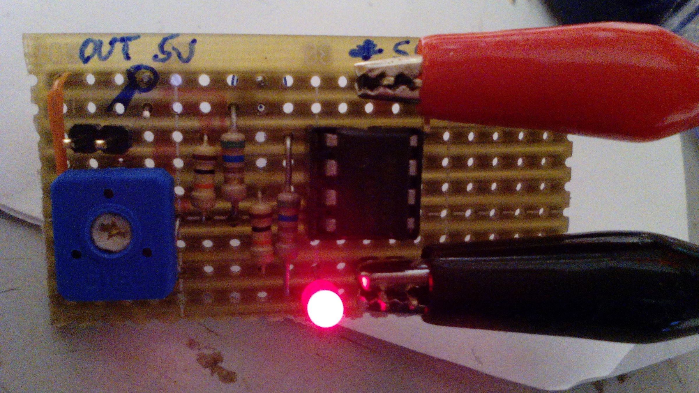 Single White Line Detector for SUMO ROBOT : 16 Steps - Instructables