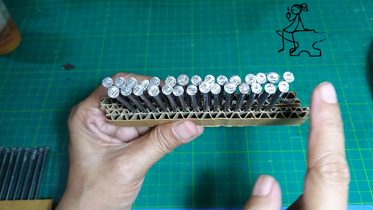 How to Easily (and Cheaply) Make Wool Combs! : 5 Steps (with Pictures ...