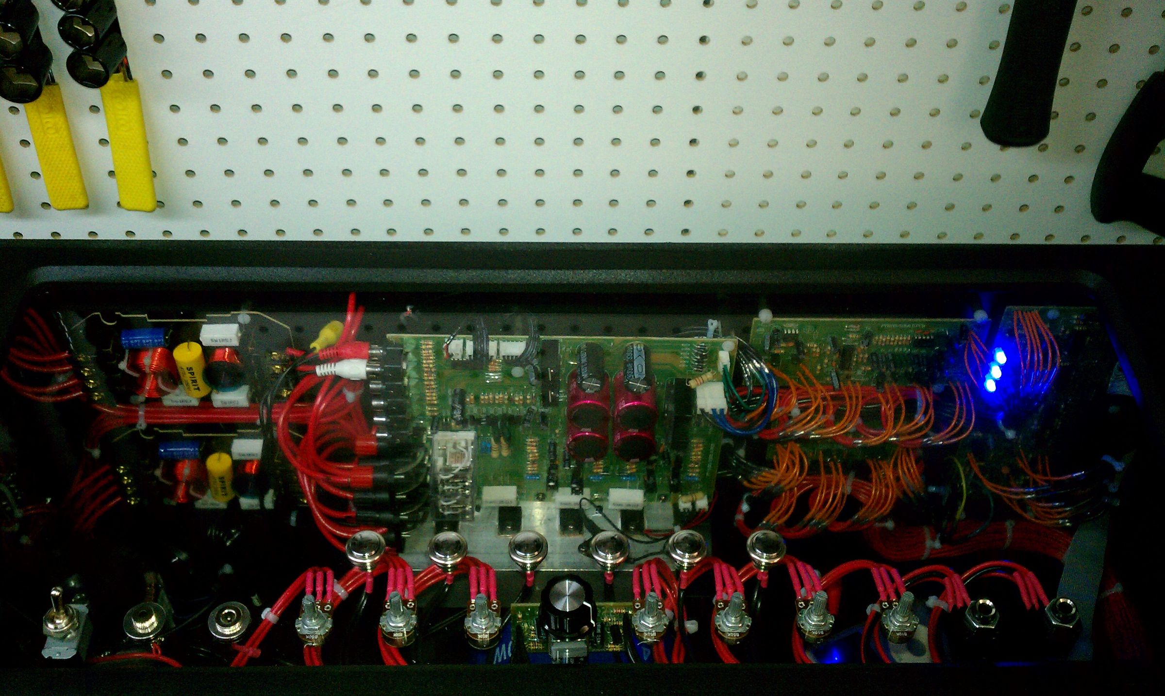 The ULTIMATE Diy Boombox! : 7 Steps (with Pictures) - Instructables