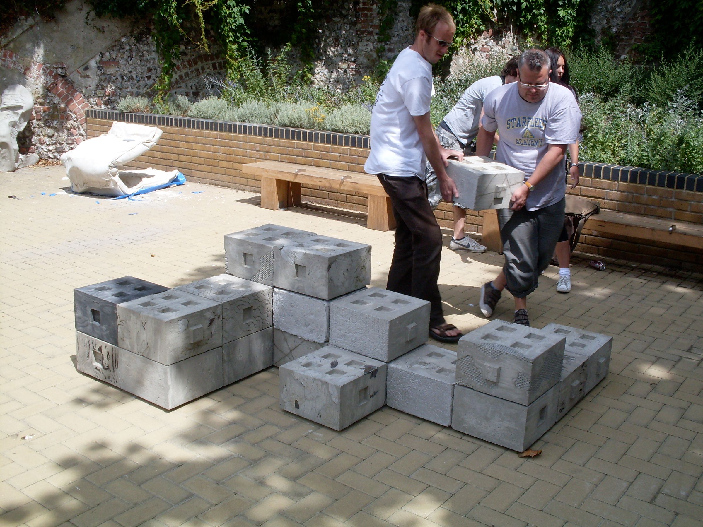 Modular Concrete Bench : 10 Steps (with Pictures) - Instructables