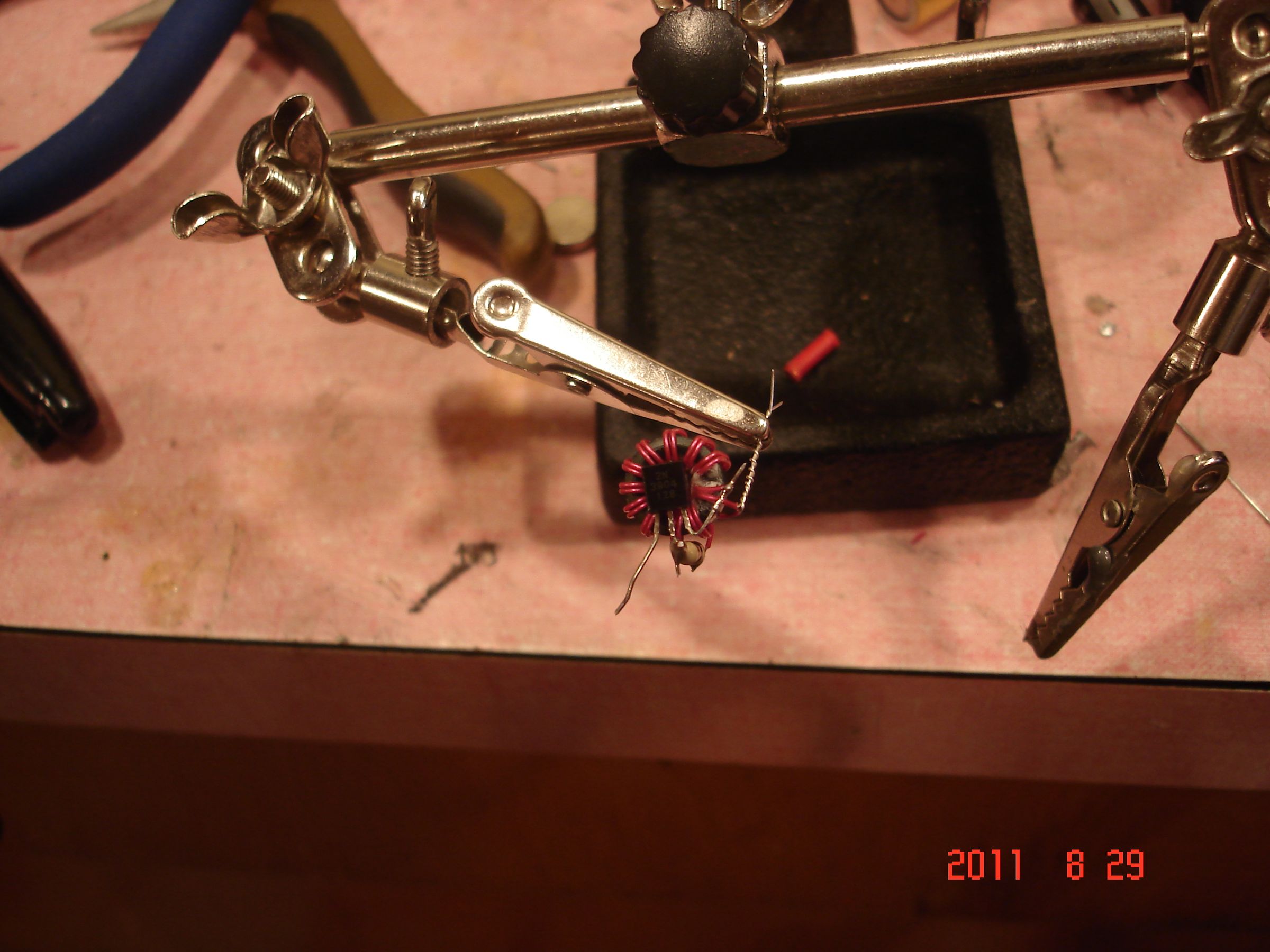 Joule Thief Battery Charger : 6 Steps (with Pictures) - Instructables