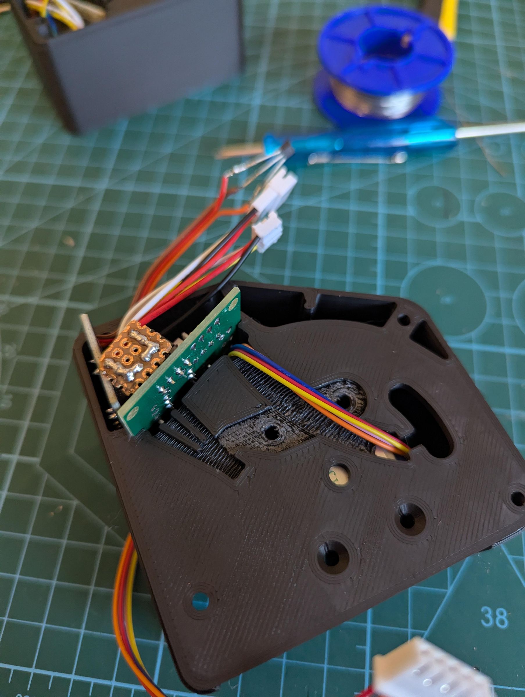 Split Flap Display - (3D Printed, Modular, Compact & Enclosed, With Web ...