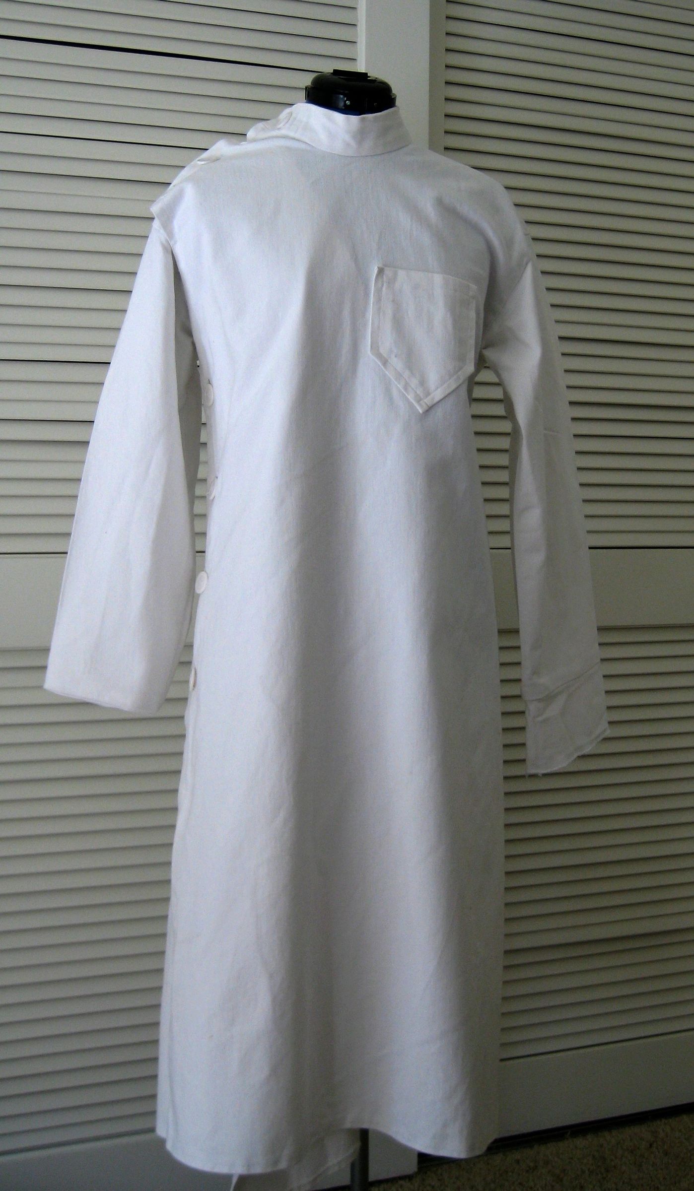 Dr. Horrible Lab Coat and Freeze Ray : 5 Steps - Instructables