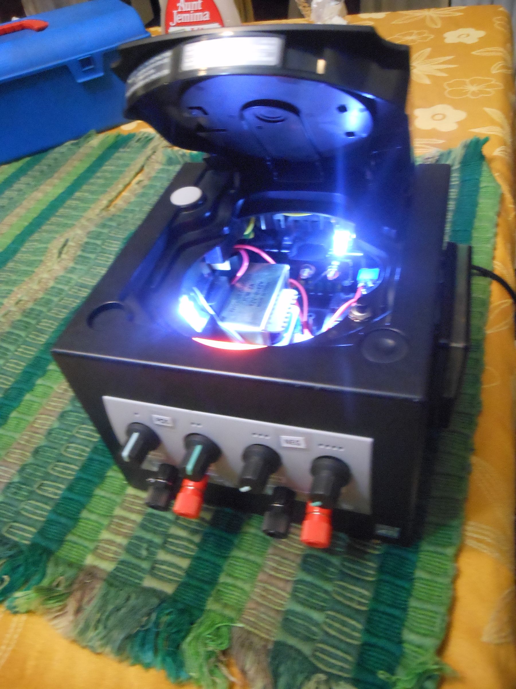 Voltage Source Inside a Gamecube - Instructables