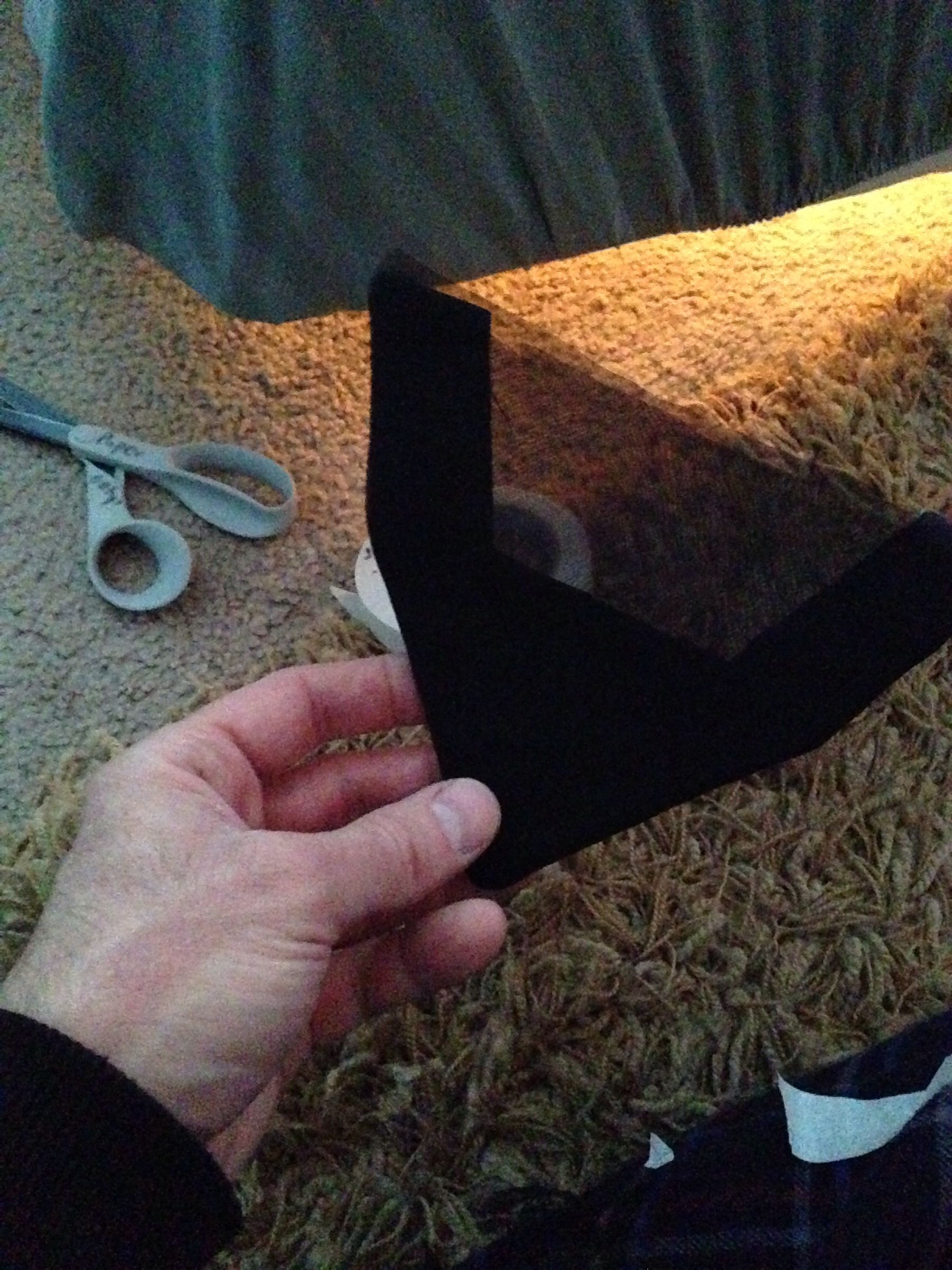 10 Easy Steps to a Cardboard Helmet : 10 Steps - Instructables