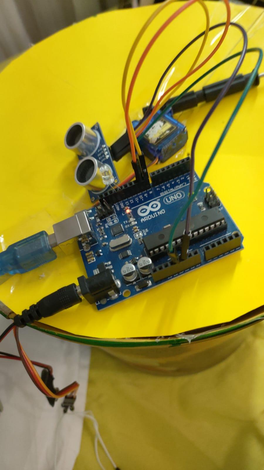 Automatic Trash Bin : 3 Steps - Instructables