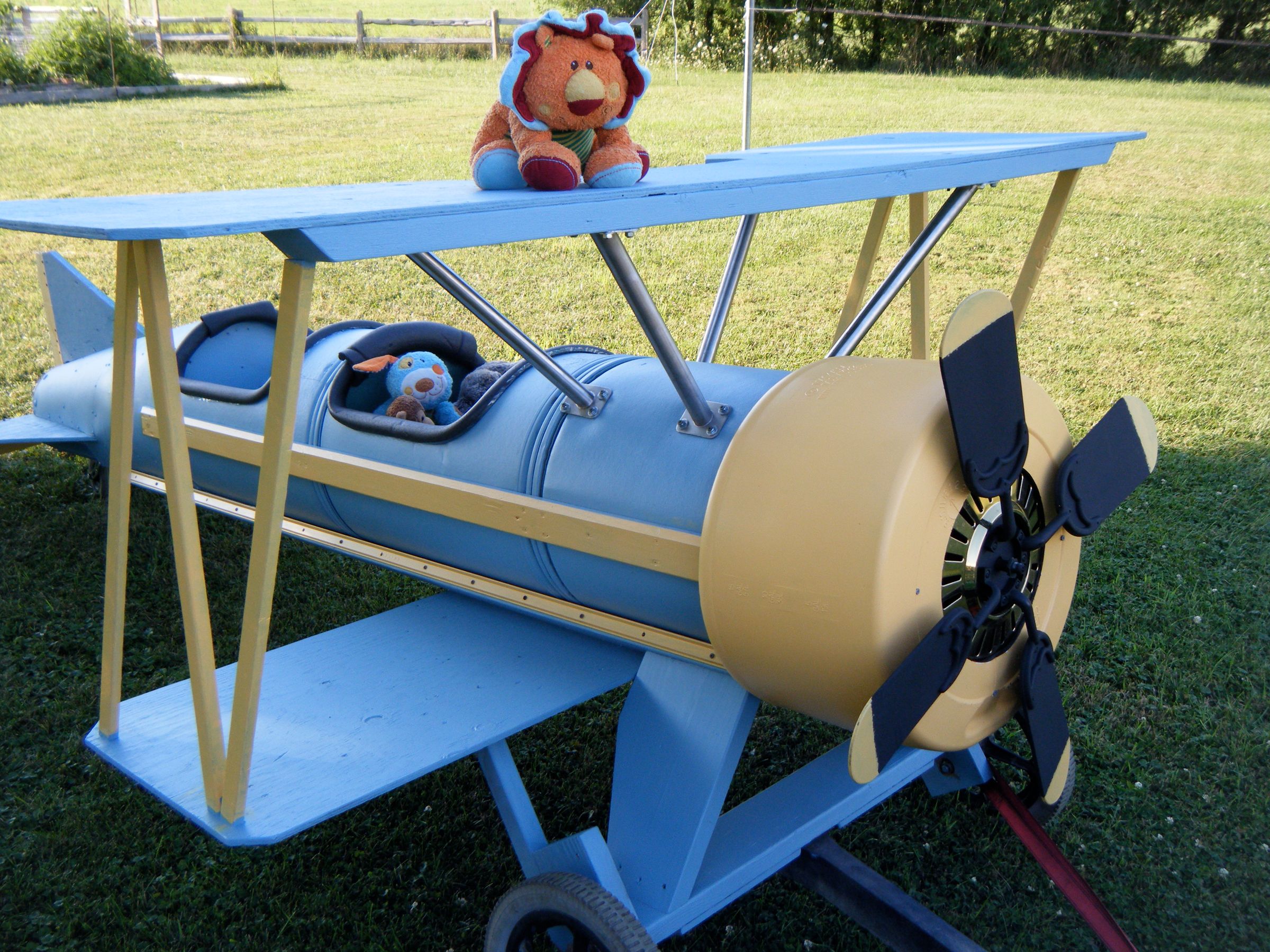 Cardboard Barrel Biplane. the Flyin' Lion : 23 Steps (with Pictures ...