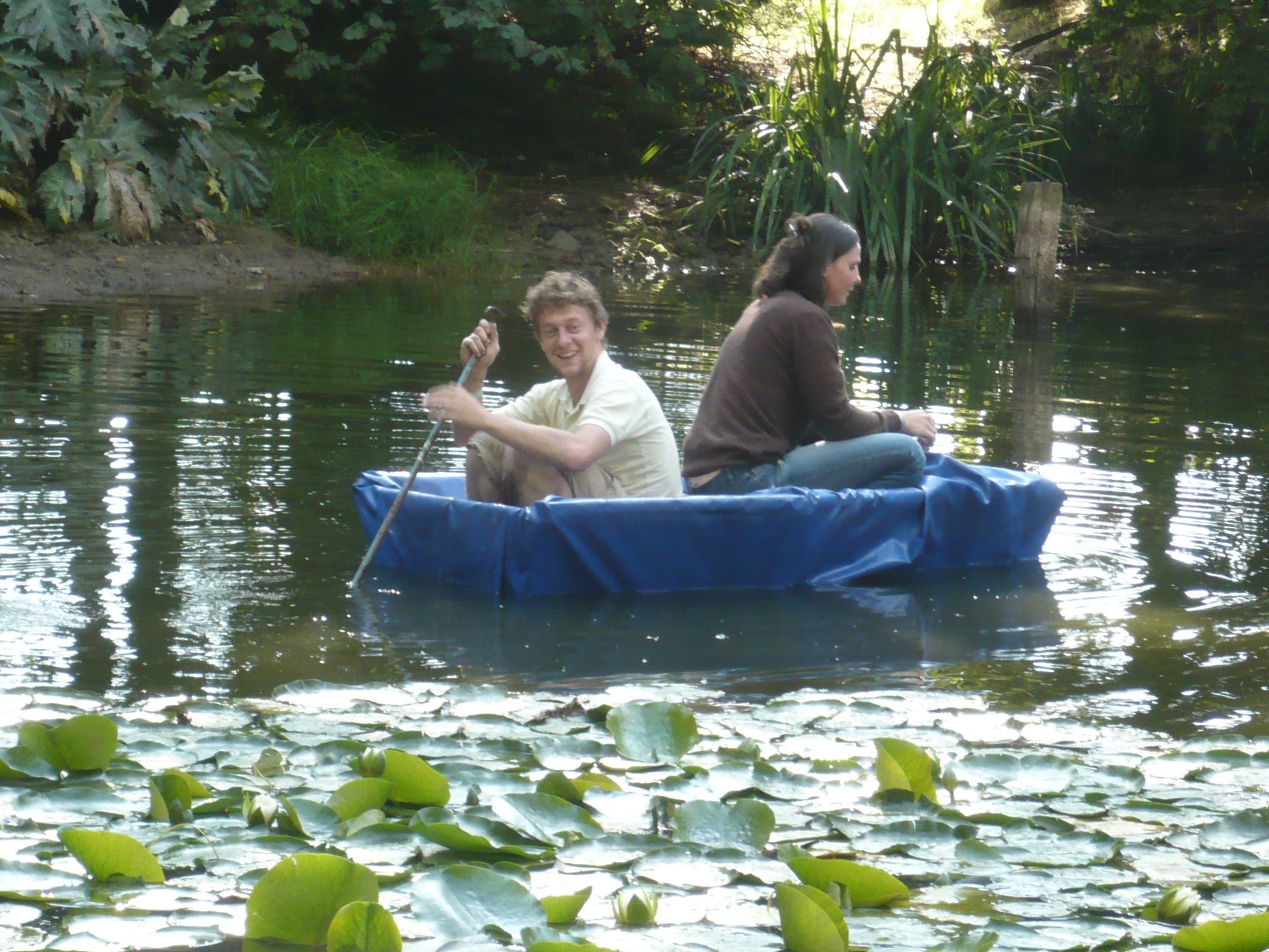 Easy Tarp Boat : 5 Steps - Instructables