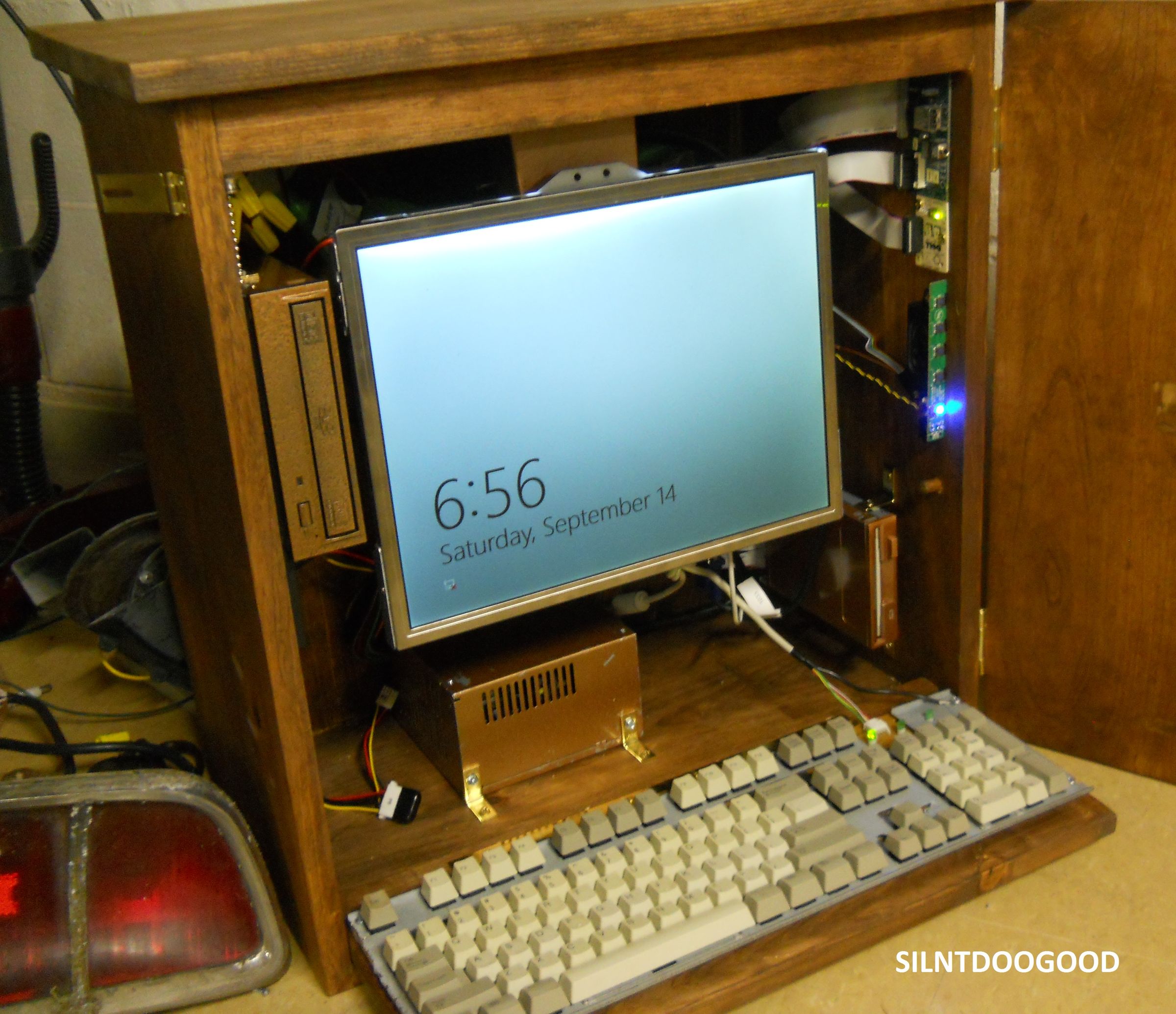 Steampunk Personal Computer Terminal - Instructables
