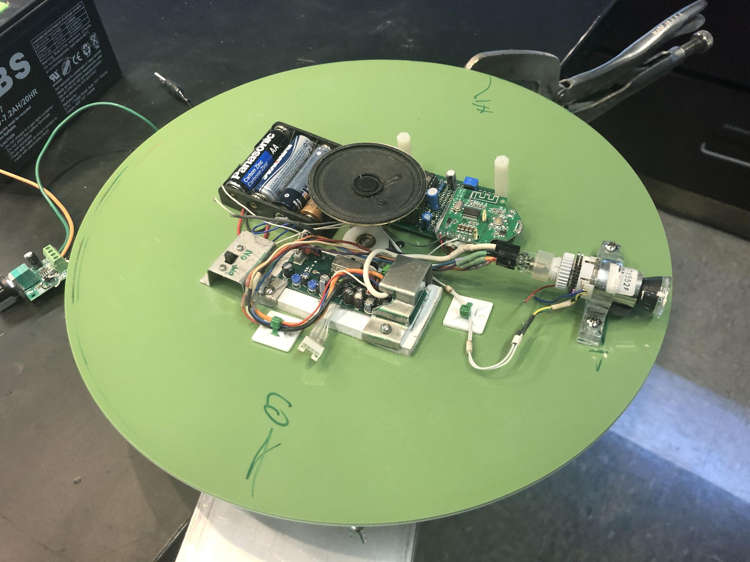 " Tachyscope CRT " a POV Display Project : 5 Steps - Instructables