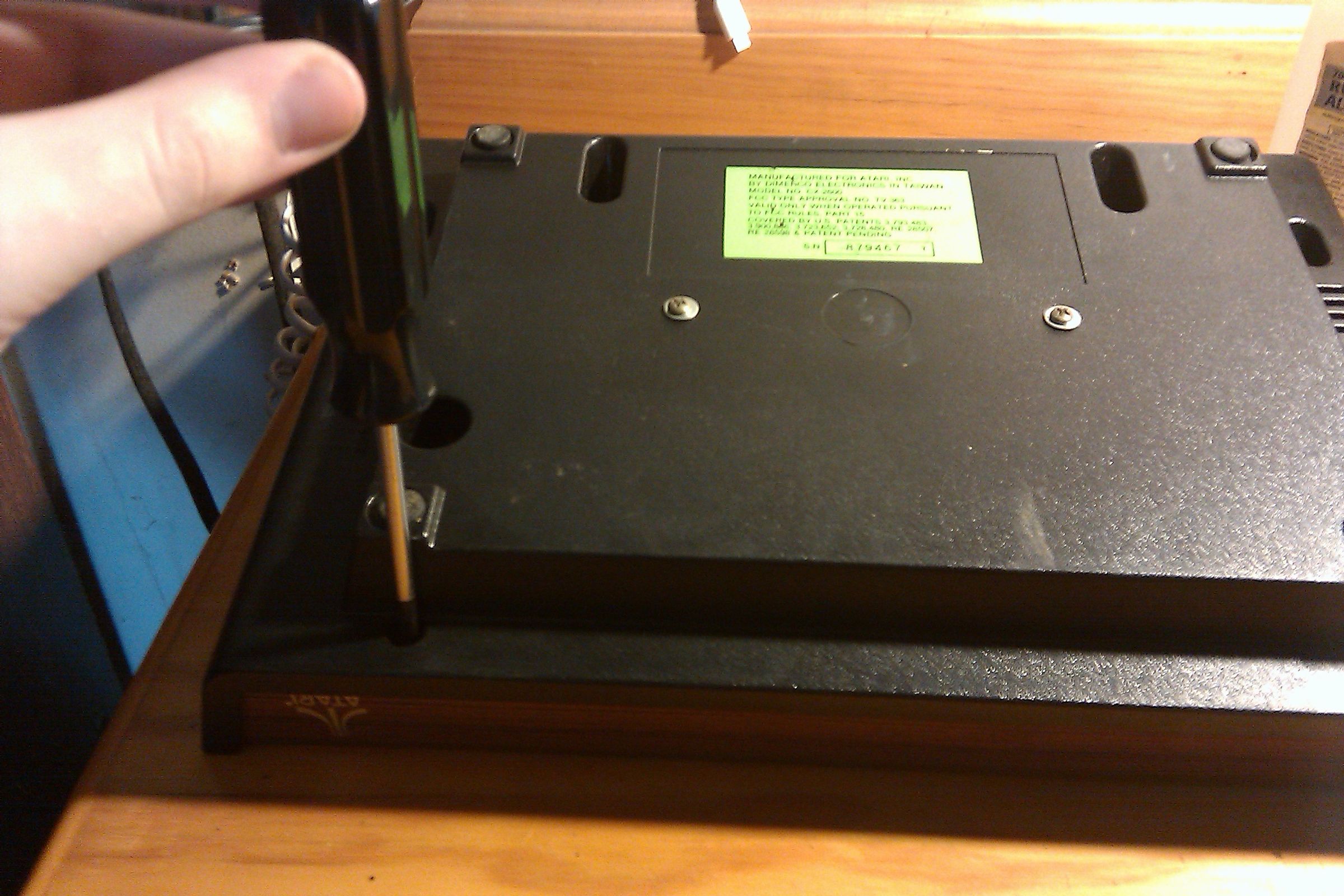 Cleaning an Atari 2600 VCS - Instructables