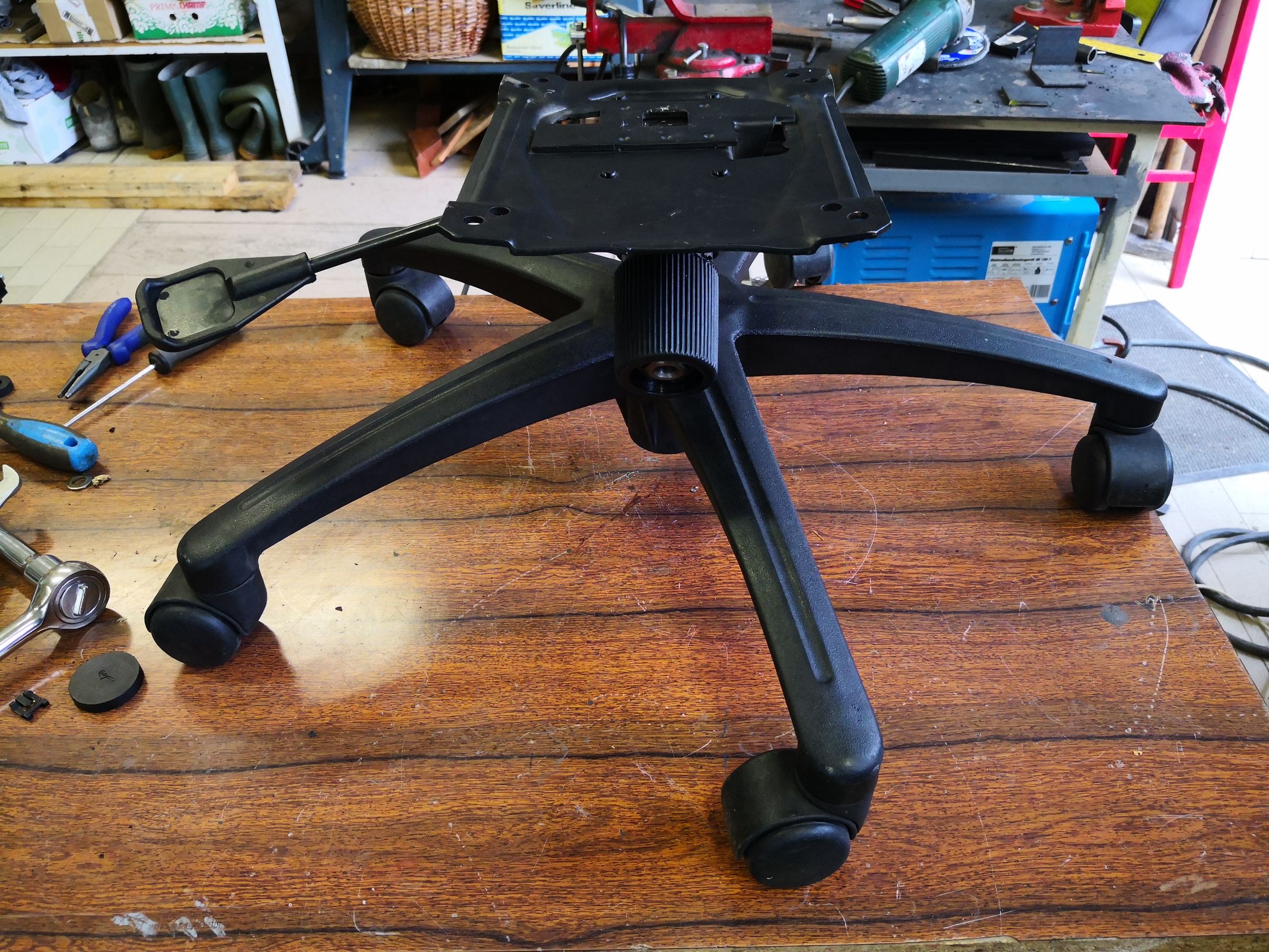 Convert a Car Seat Into the Coolest Office Chair Ever : 10 Steps (with ...