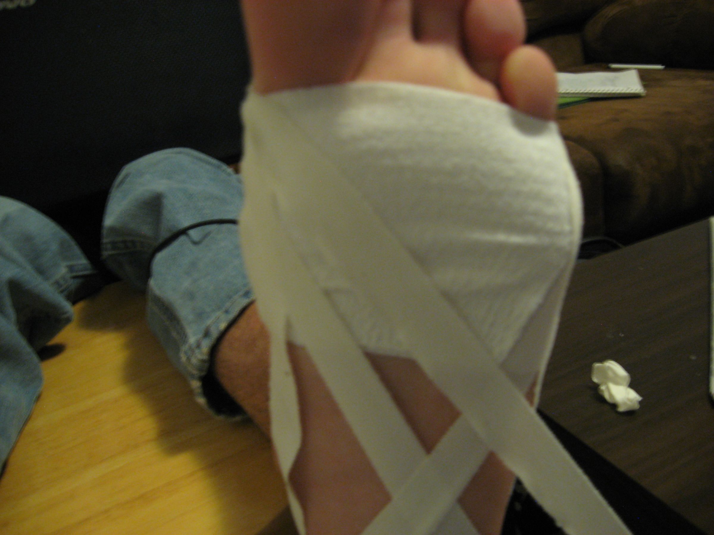 Tape Job to Help Shin Splints : 10 Steps - Instructables