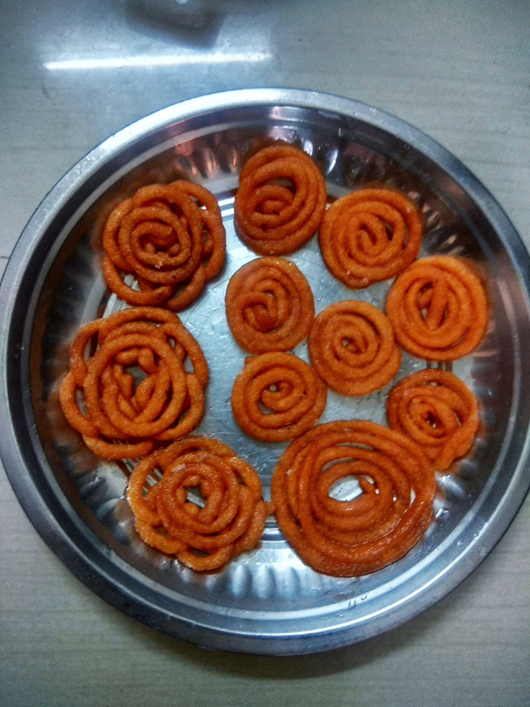 Sweet Honeyed Imarti From the Royal Food Menu : 4 Steps - Instructables