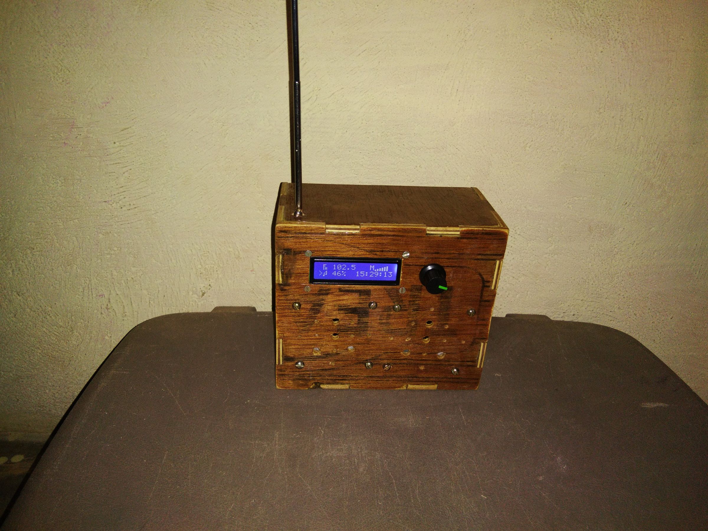 Make Your Own FM Radio : 6 Steps (with Pictures) - Instructables