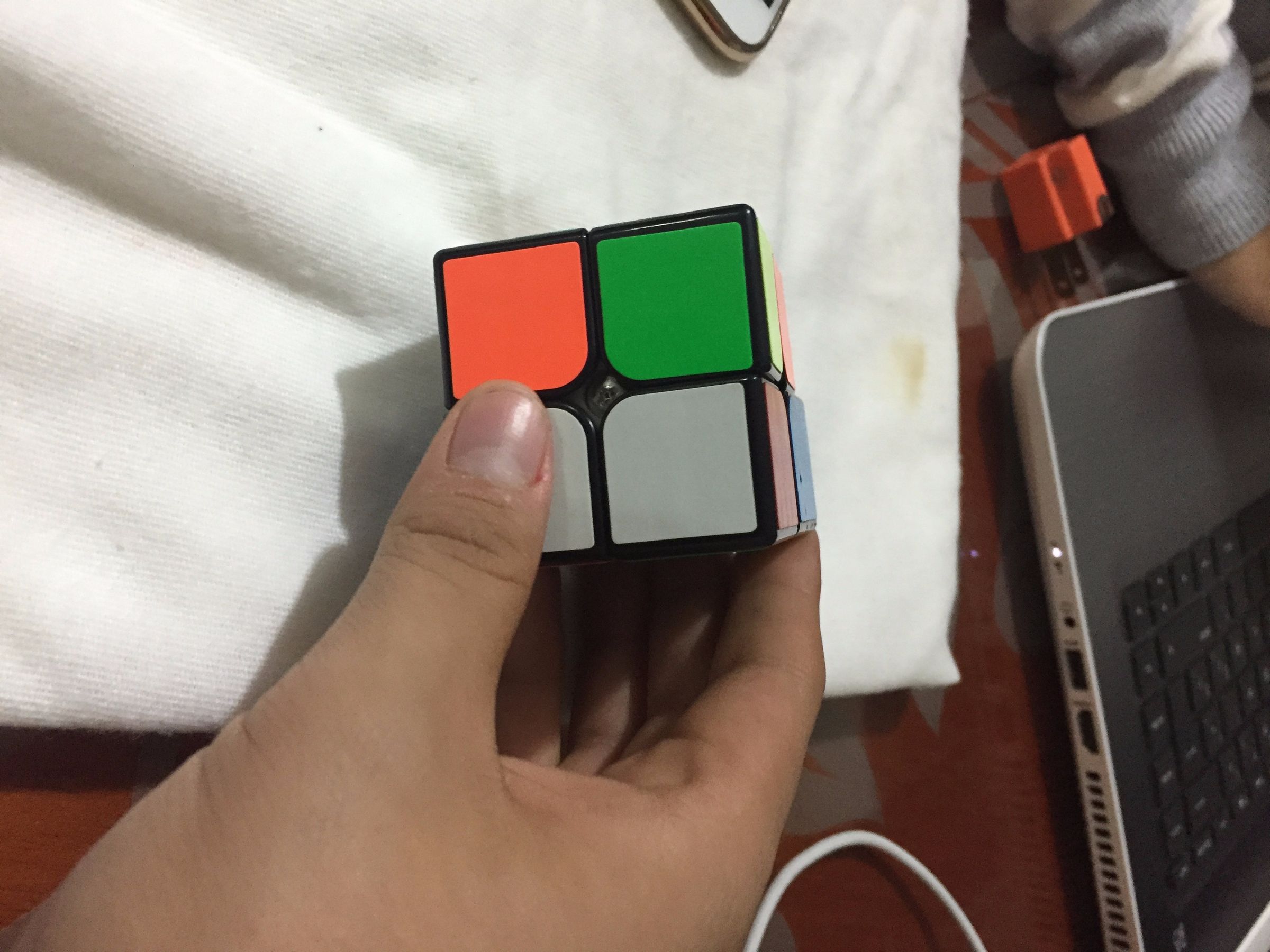 Solving a Pocket/Mini Cube (2x2x2). : 6 Steps - Instructables