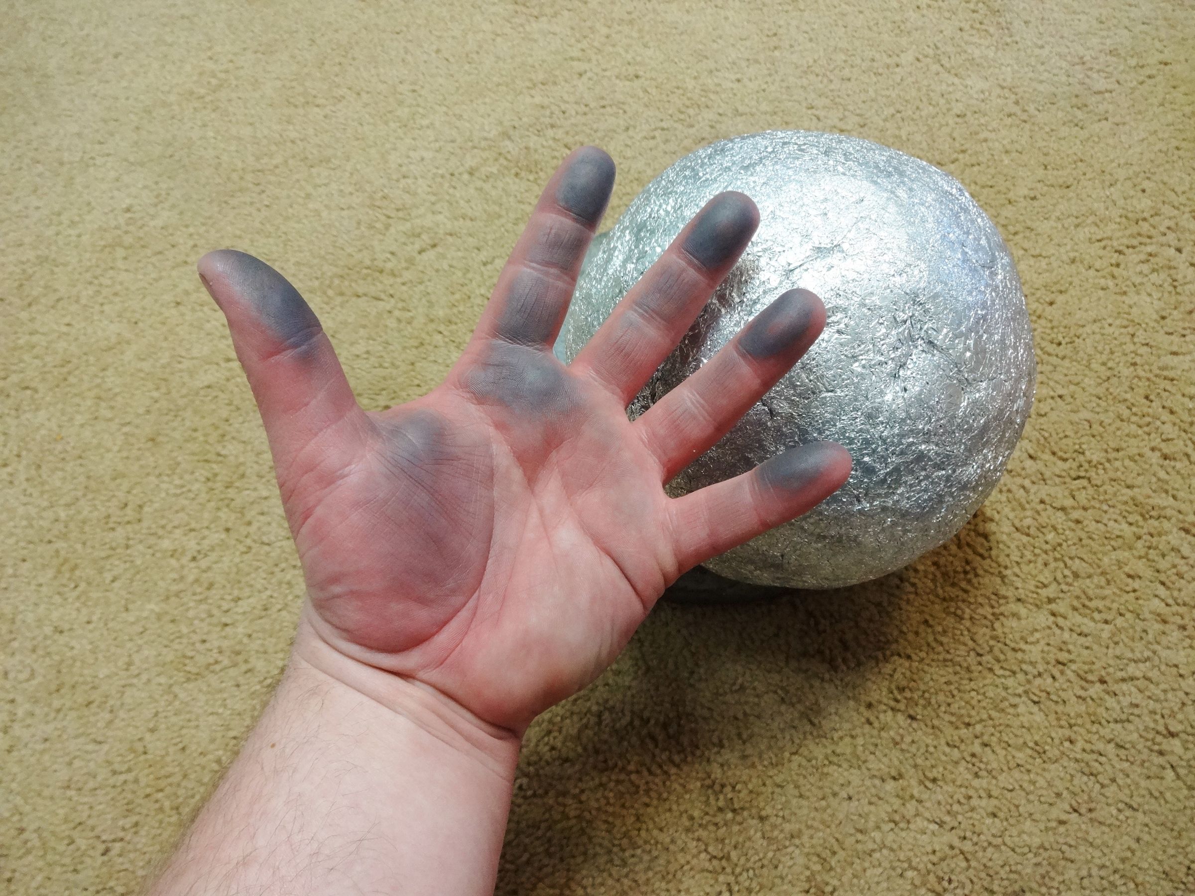 How to Make a Polished Aluminum Foil Ball : 8 Steps (with Pictures ...