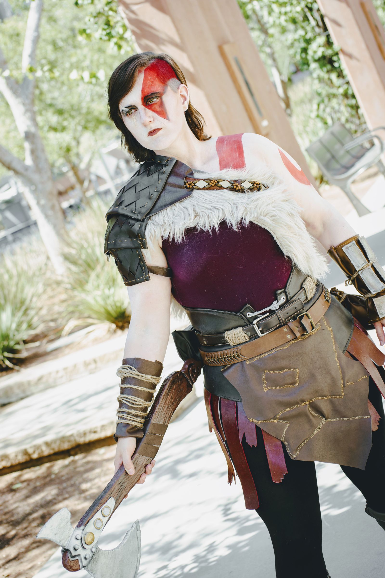 Fem Kratos Cosplay Build : 5 Steps (with Pictures) - Instructables