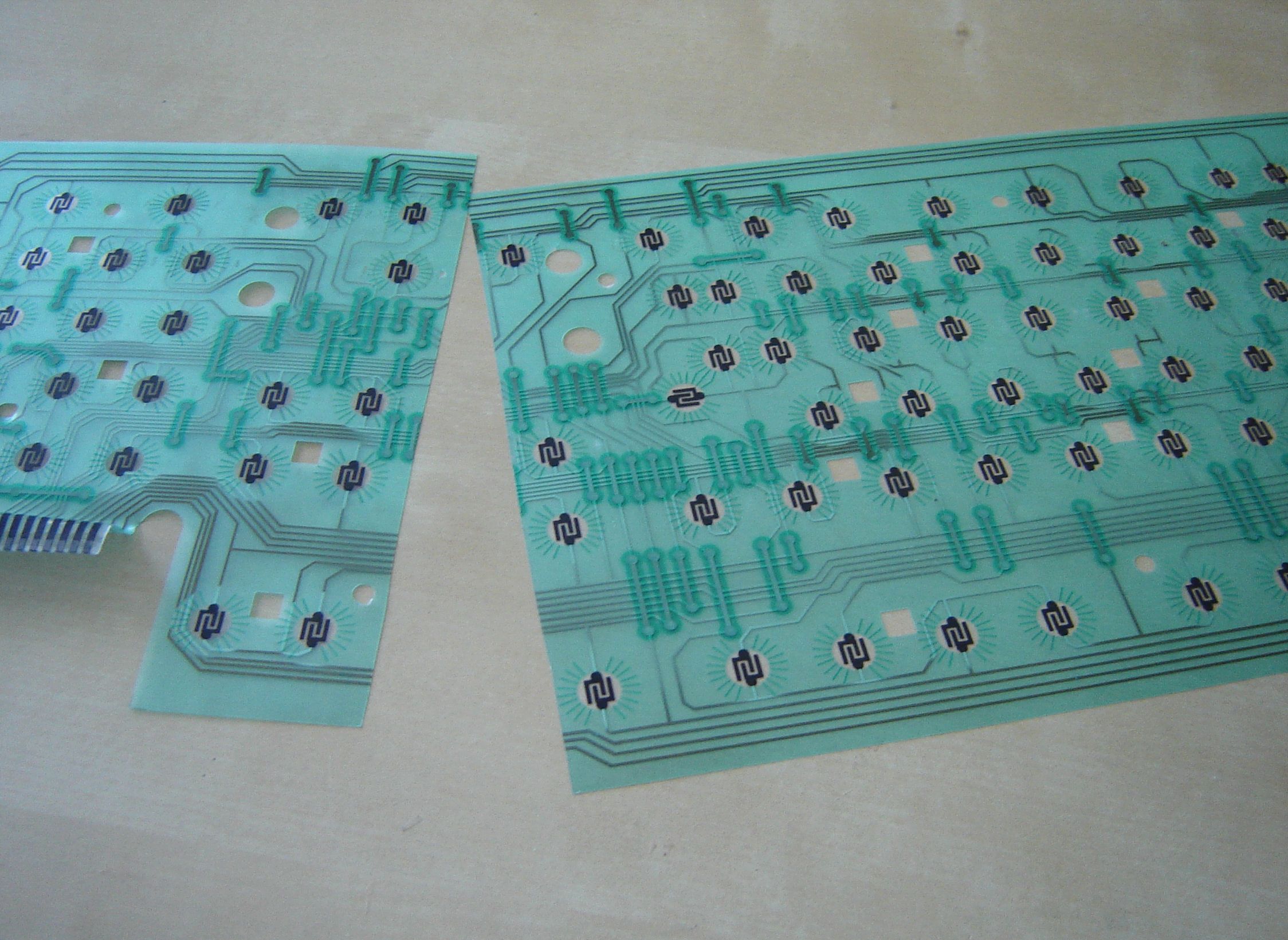 Keyboard Circuit Sheet Lampshade : 6 Steps (with Pictures) - Instructables