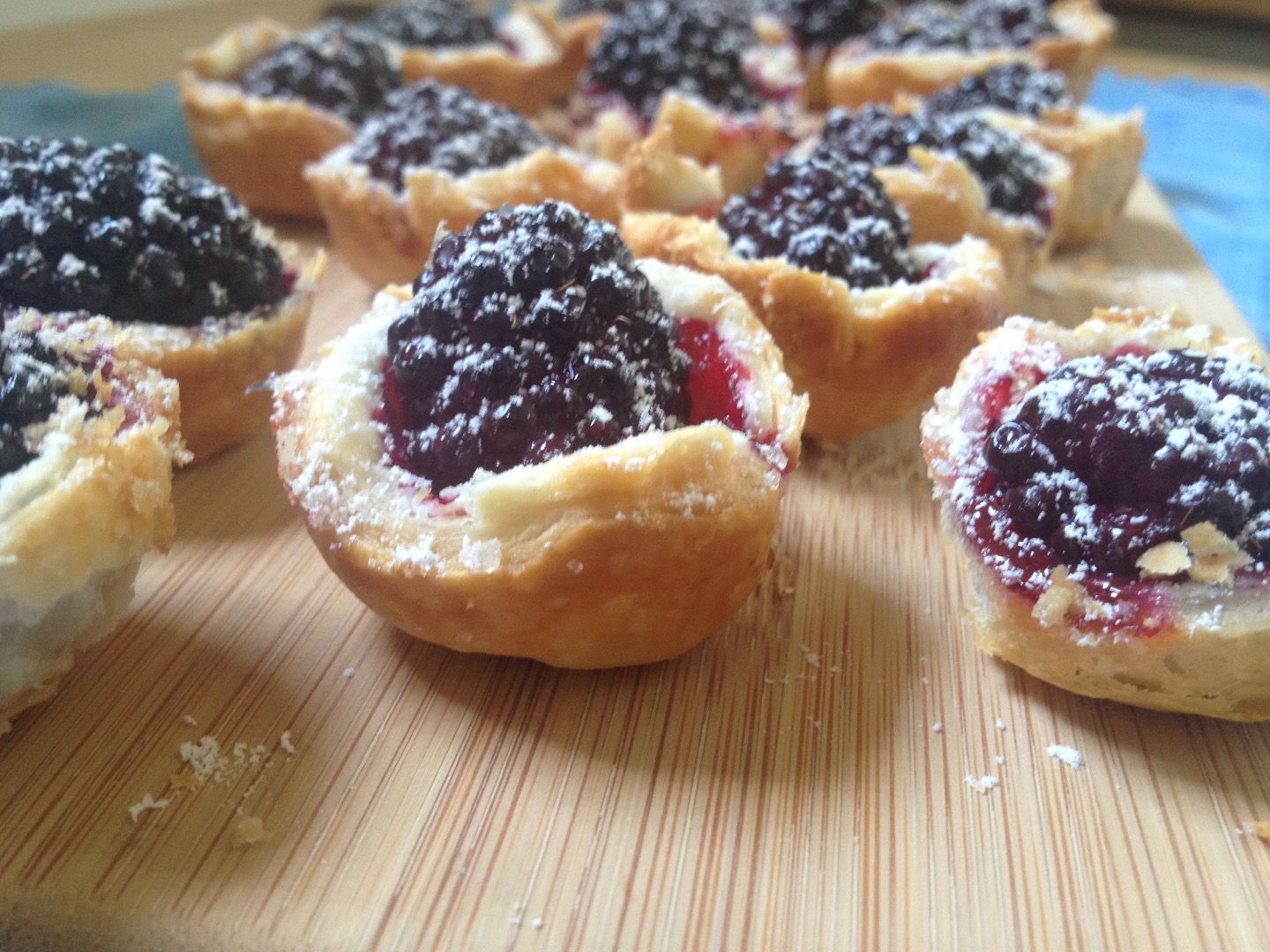 Mouth-optimized Blackberry Mini Pies : 4 Steps (with Pictures ...