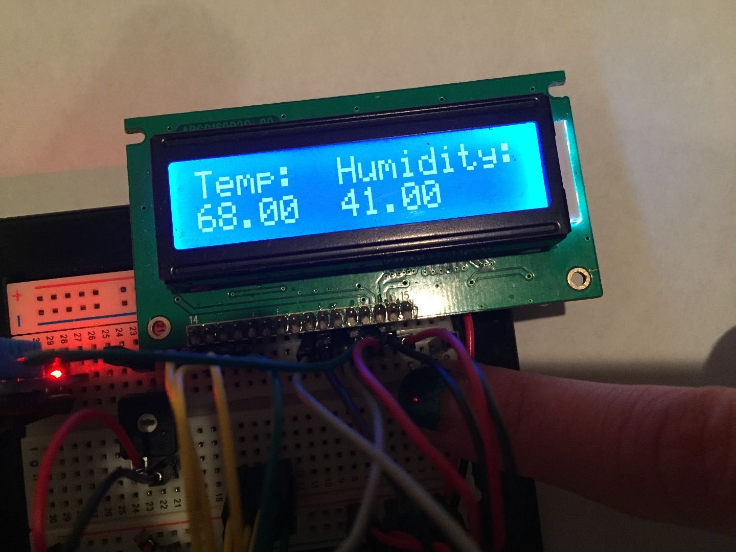 Portable Arduino Uno Temperature and Humidity Sensor With LCD Screen ...