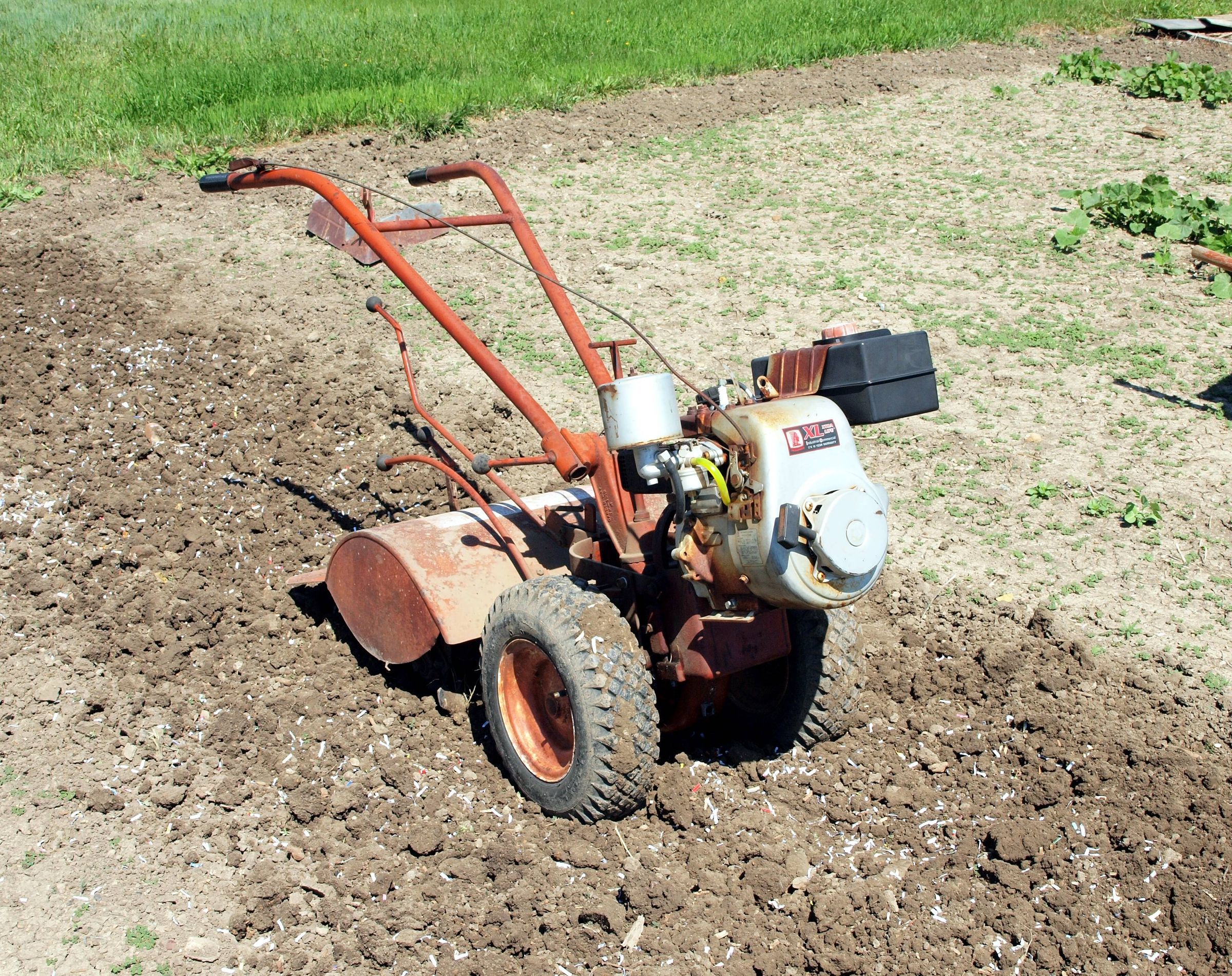How to Resurrect and Fix a Long Abandoned Rototiller. : 7 Steps (with ...