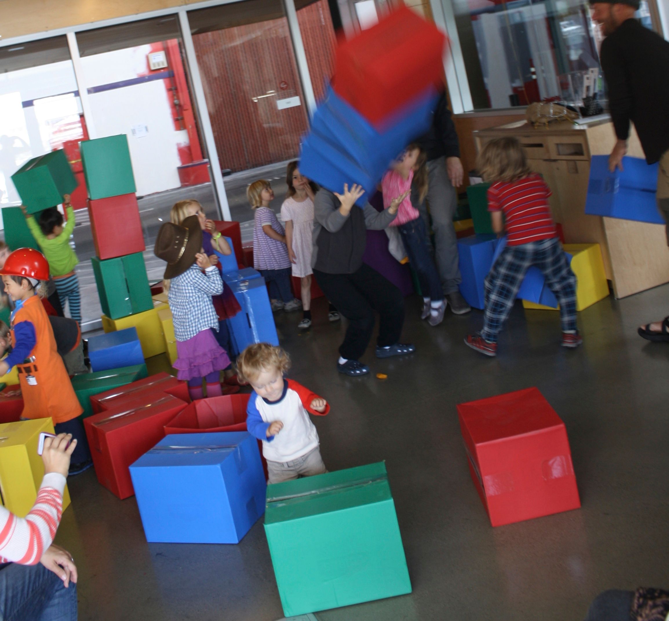 Giant Cardboard LEGO Blocks : 8 Steps (with Pictures) - Instructables