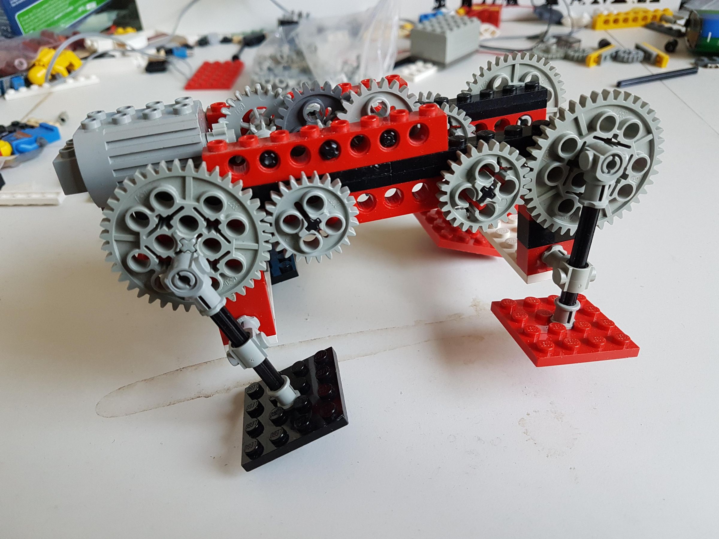 Simple Lego Two-legged Walker : 6 Steps - Instructables