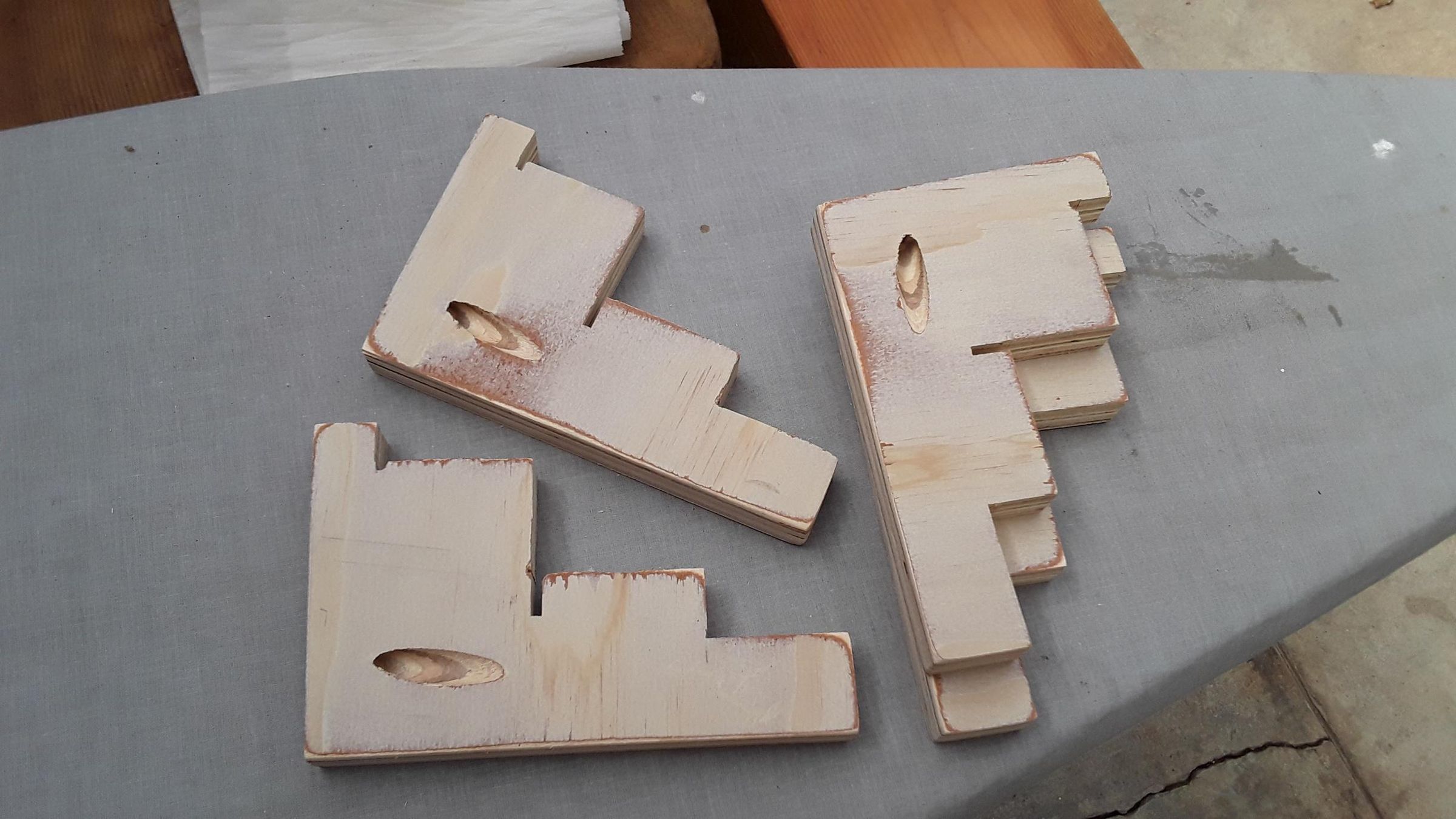 Compass Display Table With Indirect Lighting : 6 Steps (with Pictures ...