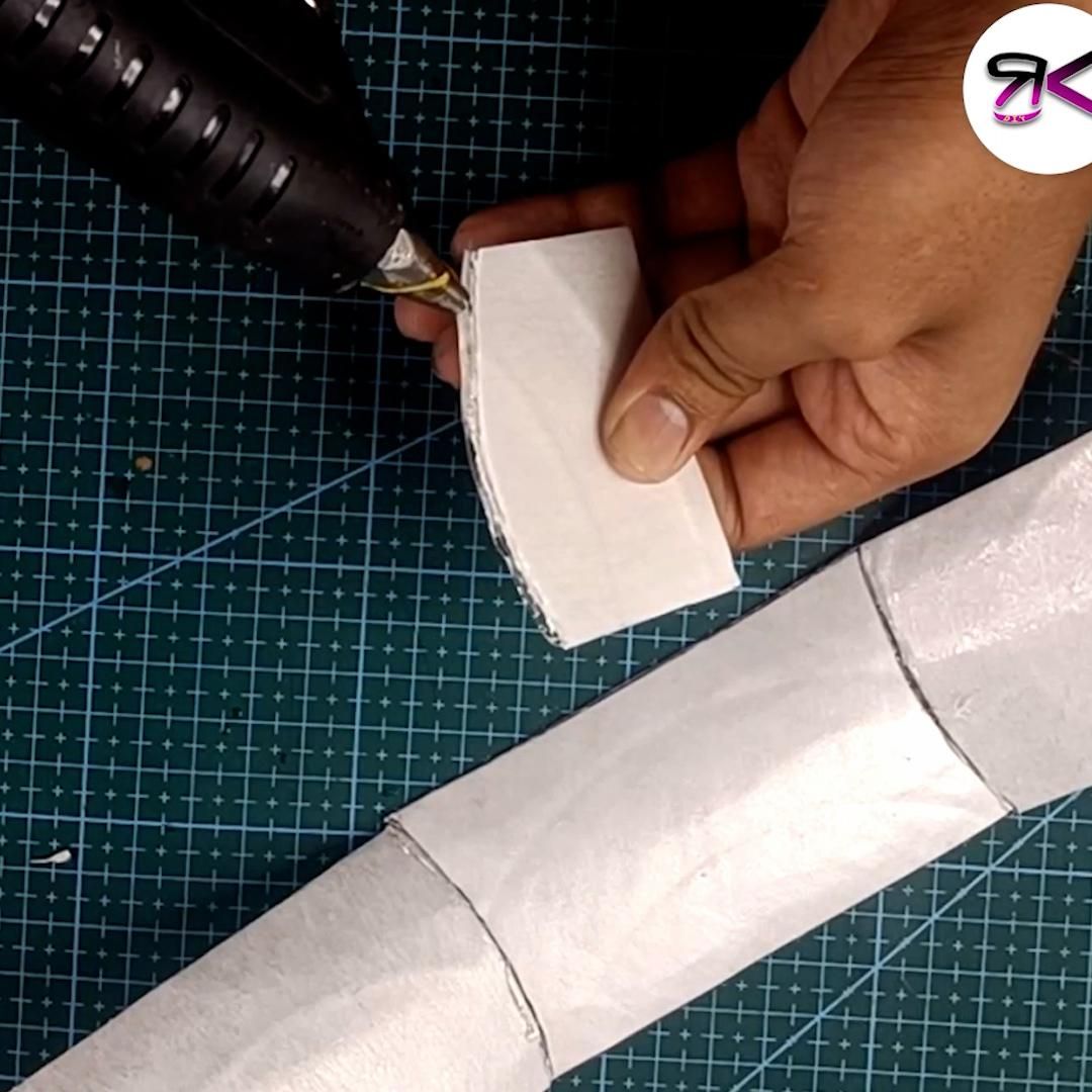 Building and Flying a Rubber Band Powered Plane : 8 Steps - Instructables