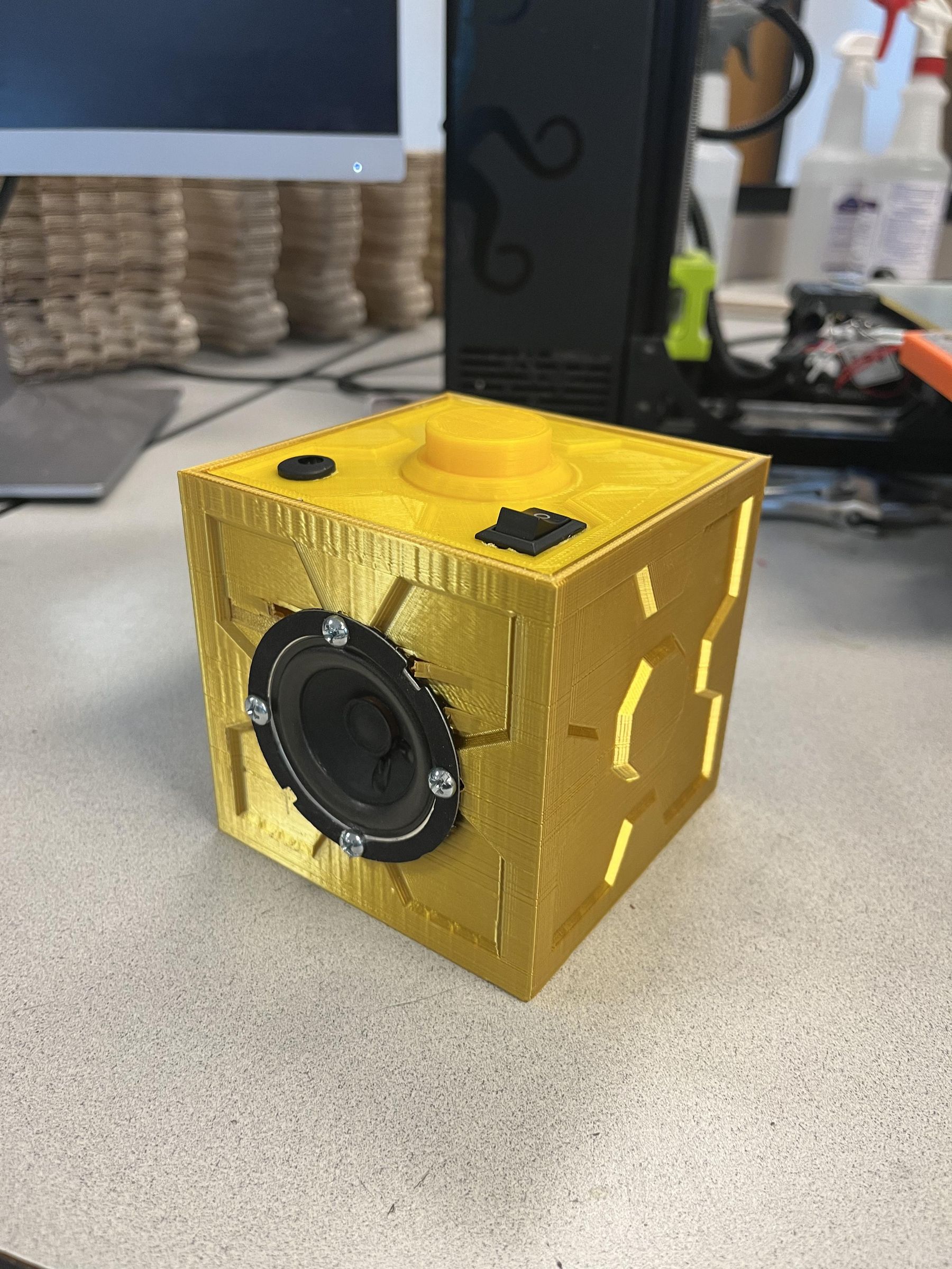 Mr. Meeseeks Speaker Box : 10 Steps - Instructables