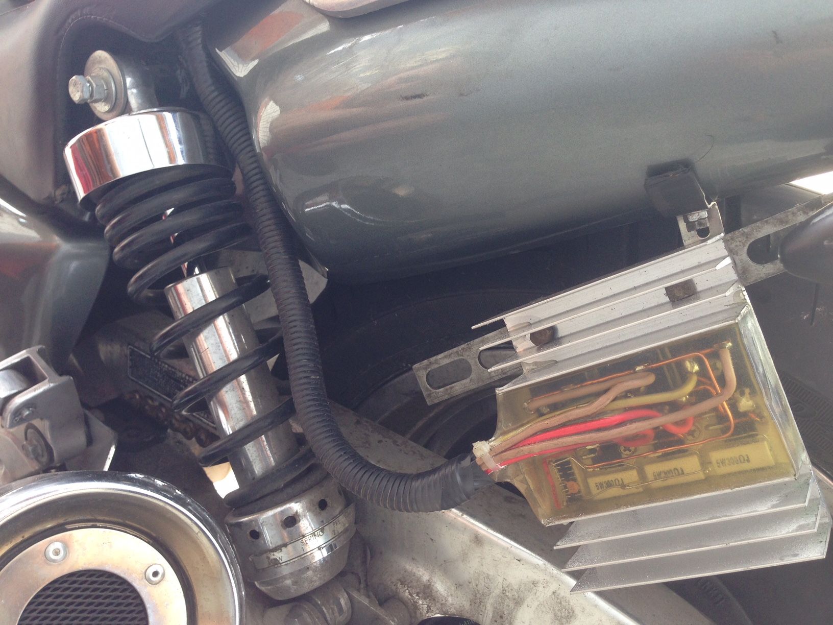 How to Make a Reliable Motorcycle Voltage Regulator : 11 Steps ...