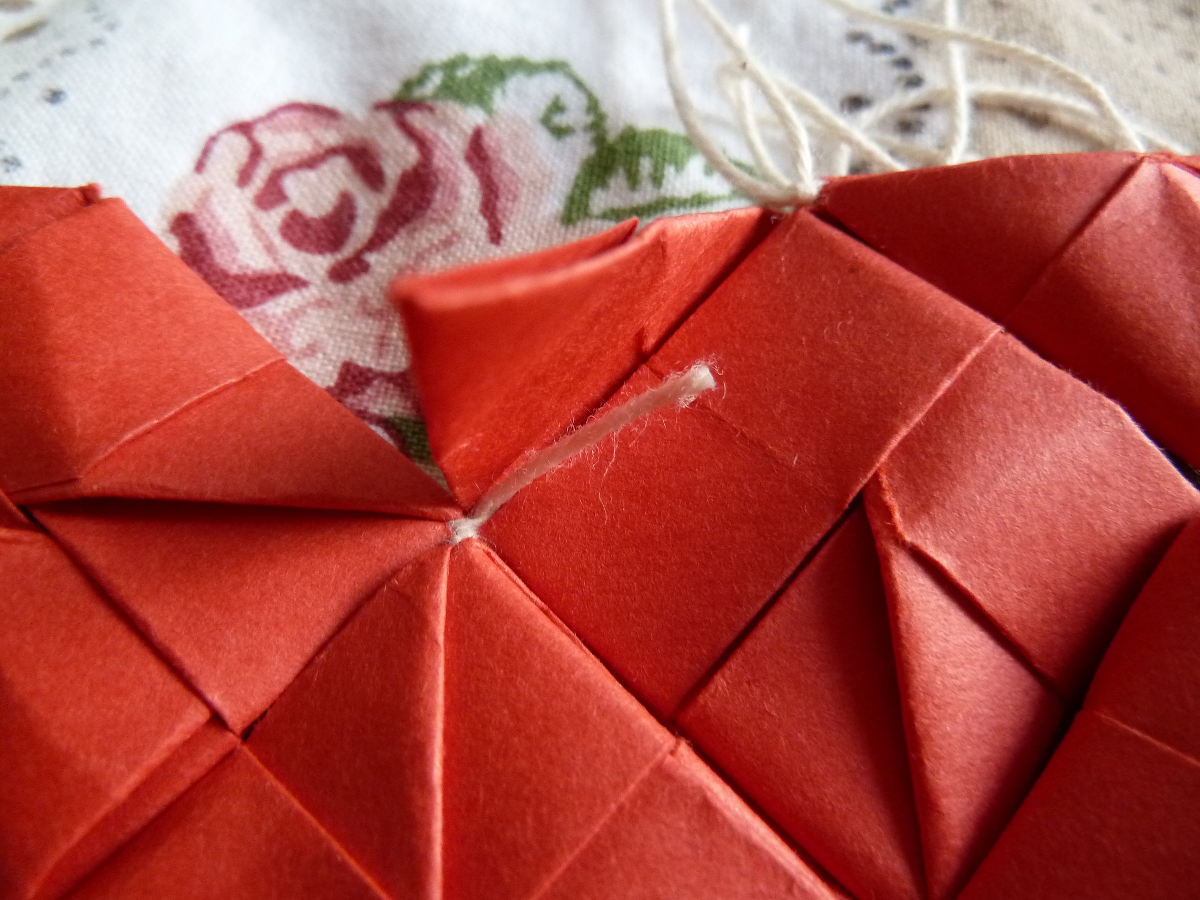 Paper Heart Decorations : 16 Steps (with Pictures) - Instructables