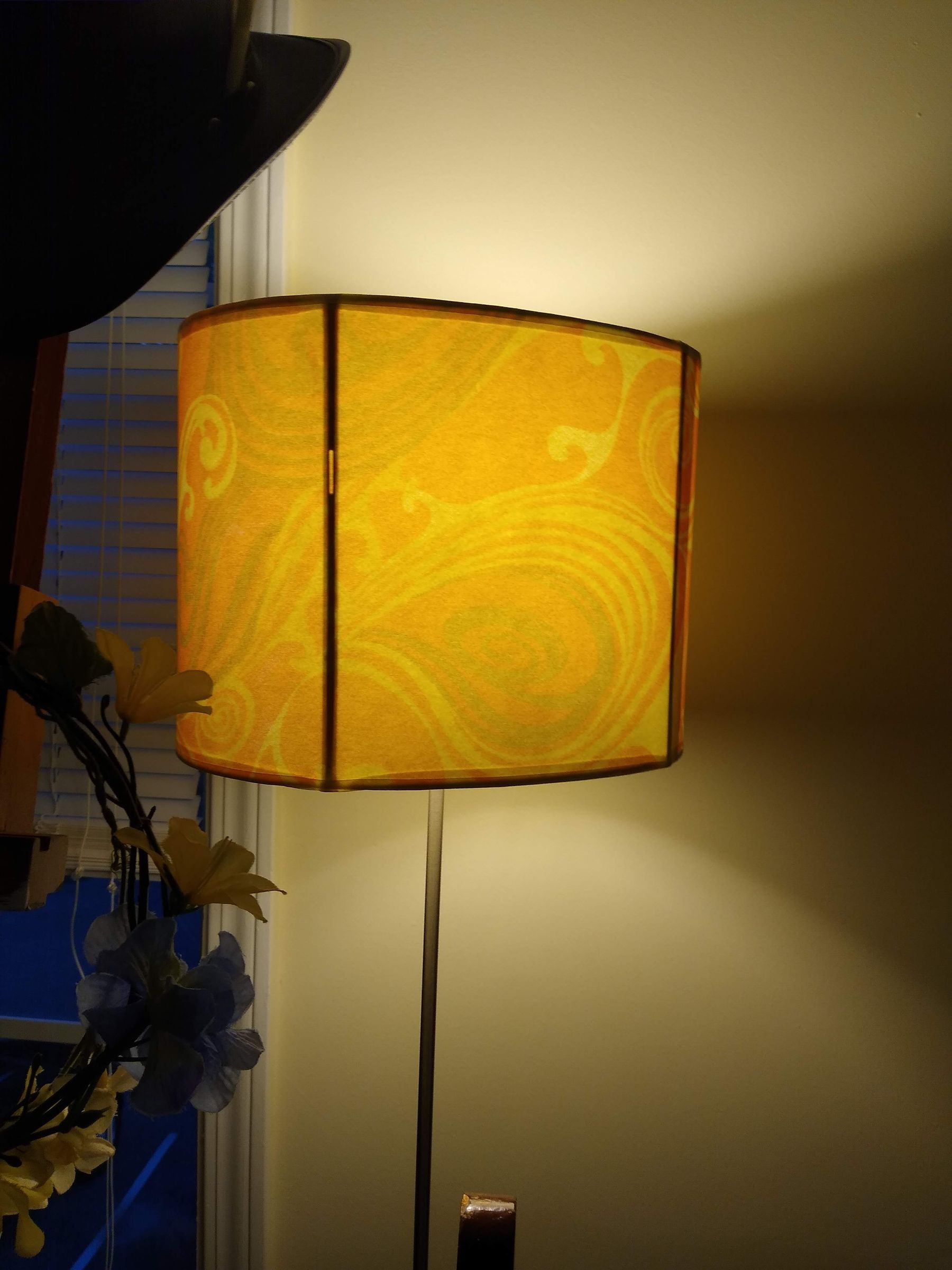 Groovy Lamp Shade Upgrade : 7 Steps (with Pictures) - Instructables
