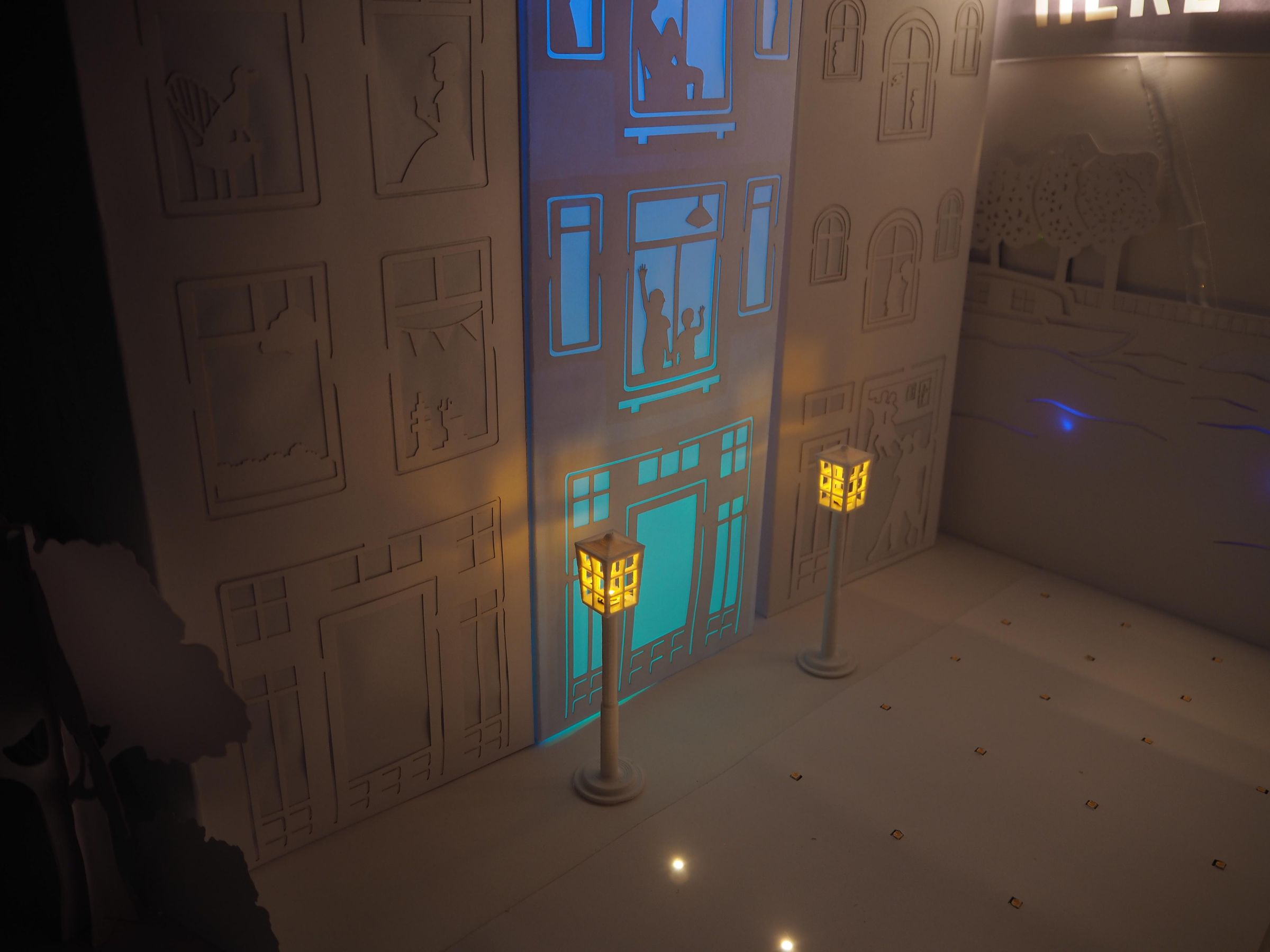 Interactive Window Display : 4 Steps (with Pictures) - Instructables