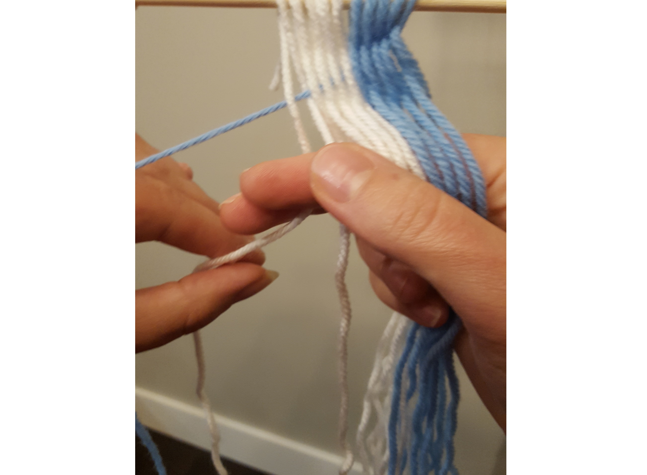 How to Fingerweave Something : 17 Steps (with Pictures) - Instructables