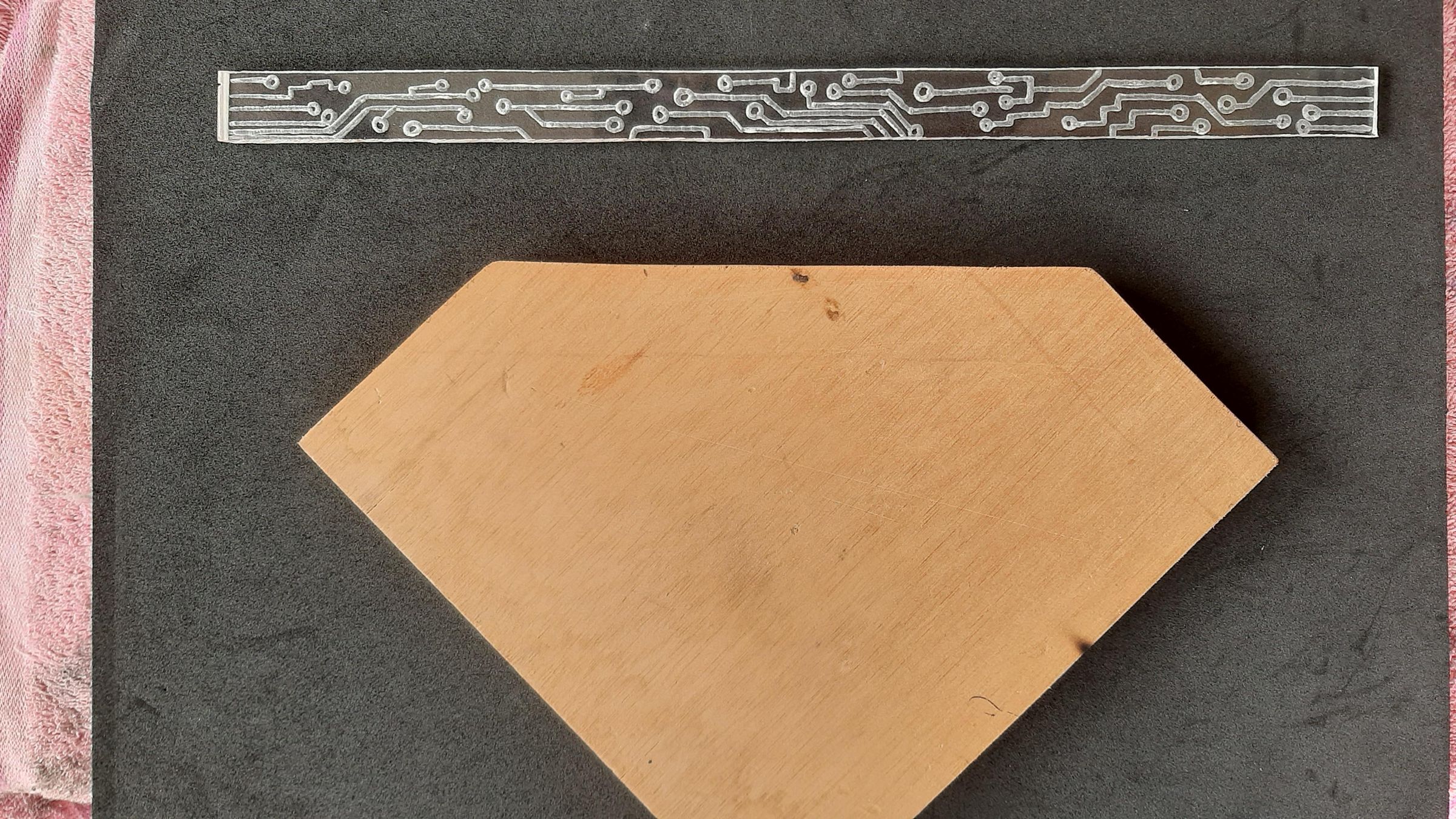 FUTURISTIC CORNER STAND : 10 Steps (with Pictures) - Instructables