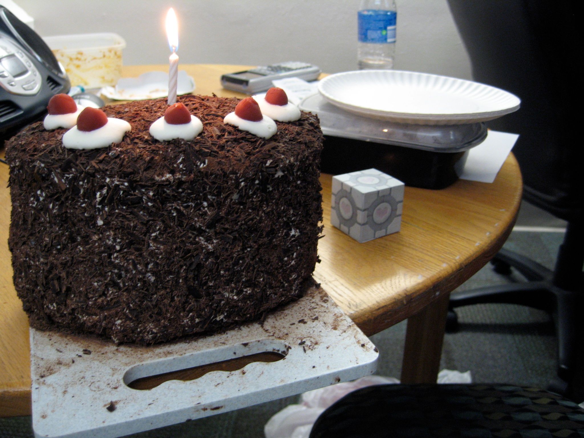 Portal Cake : 10 Steps (with Pictures) - Instructables