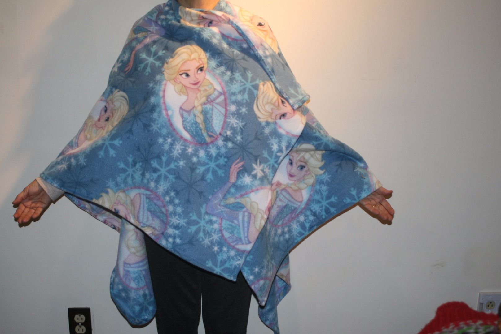 15 Minute Ruana (Bolivian Poncho) : 6 Steps - Instructables