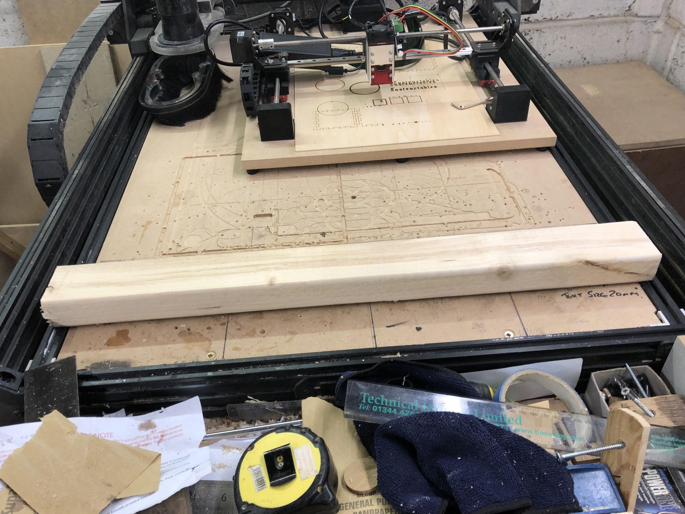 Ultimate Cat Laser Toy With Scratching Post. : 7 Steps (with Pictures ...