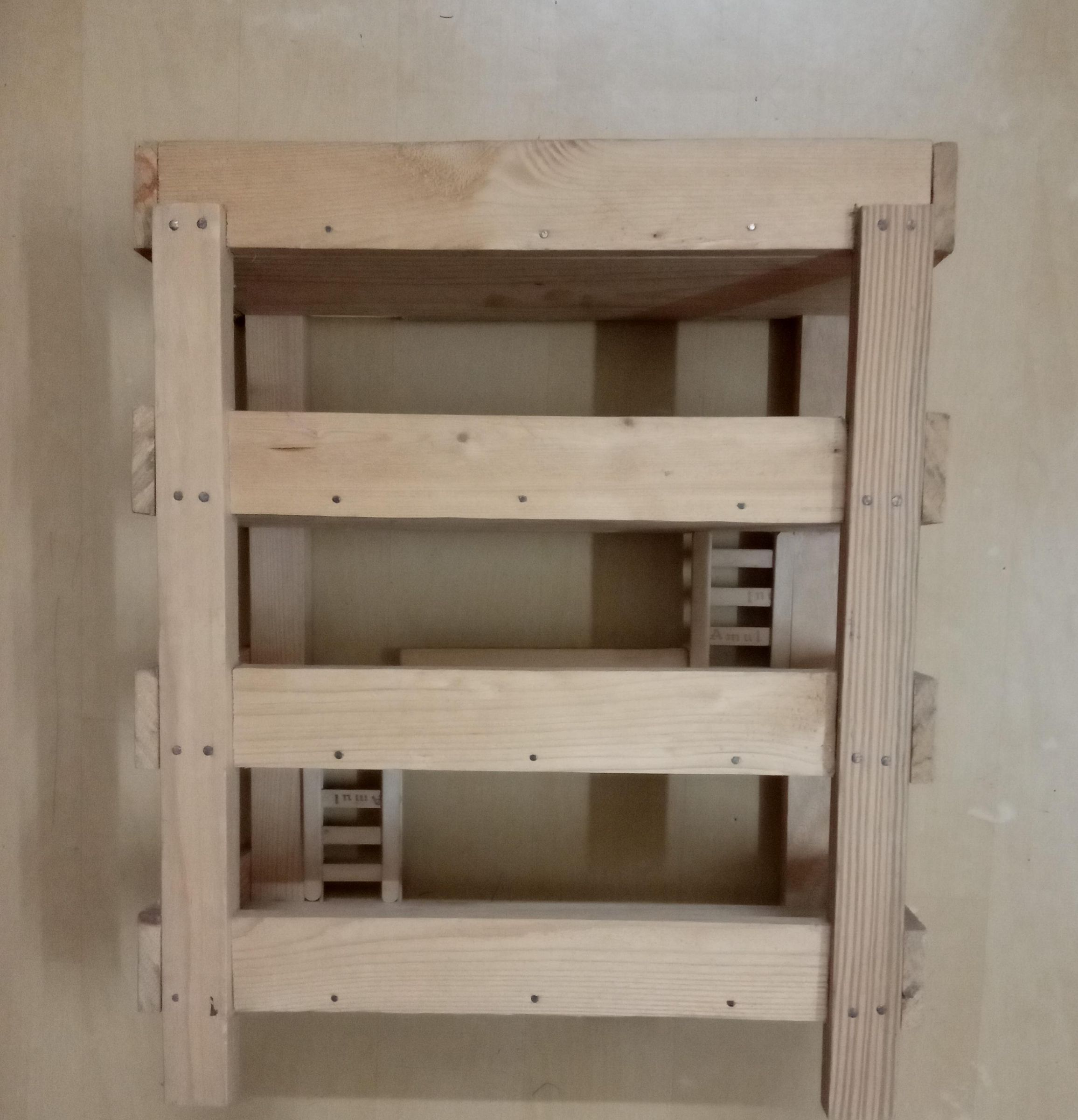 Small Bunk Bed : 11 Steps (with Pictures) - Instructables