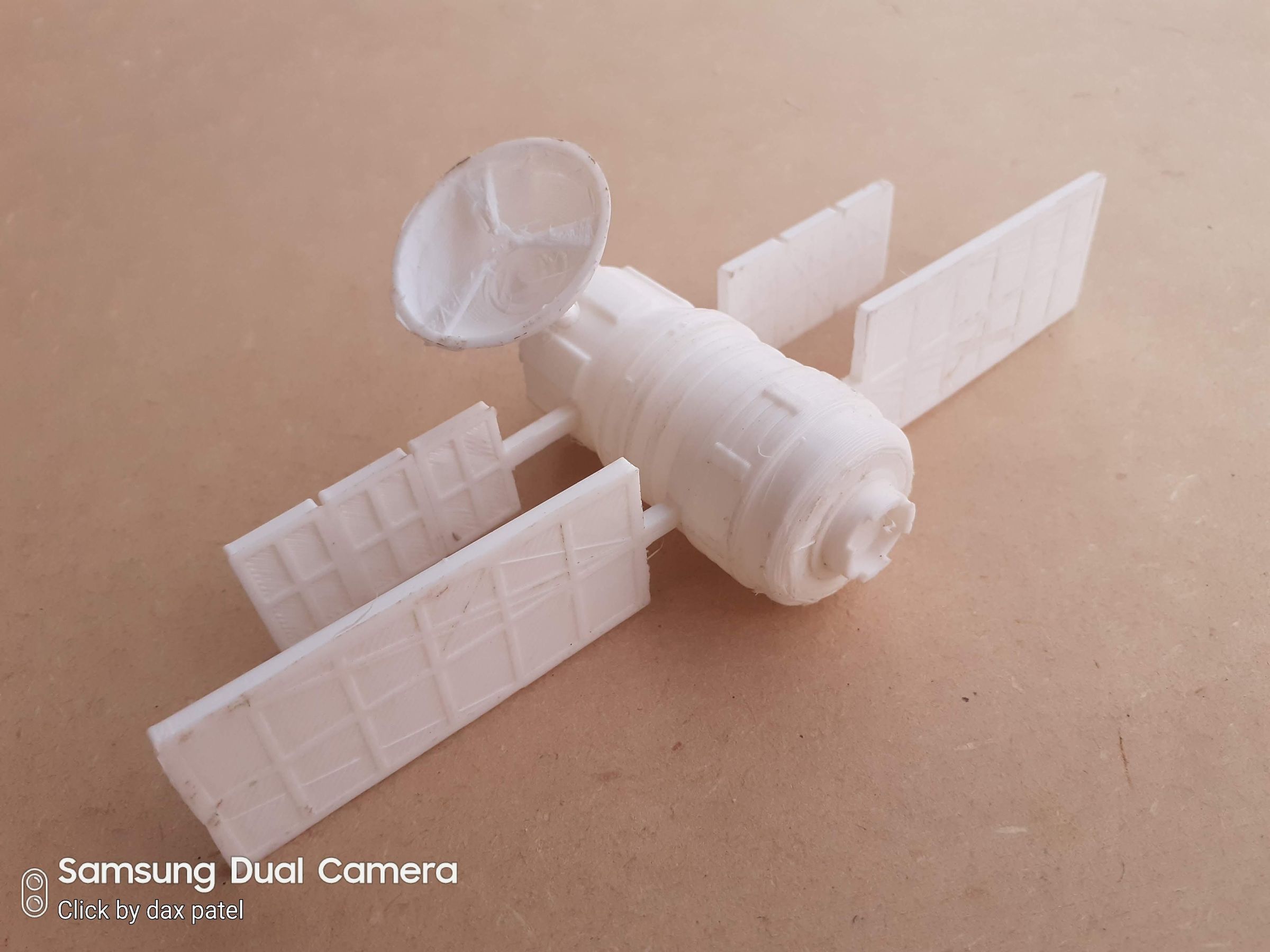 GALACTIC EXPLORER - Design & Make Your Own Spaceship Prototype : 24 ...