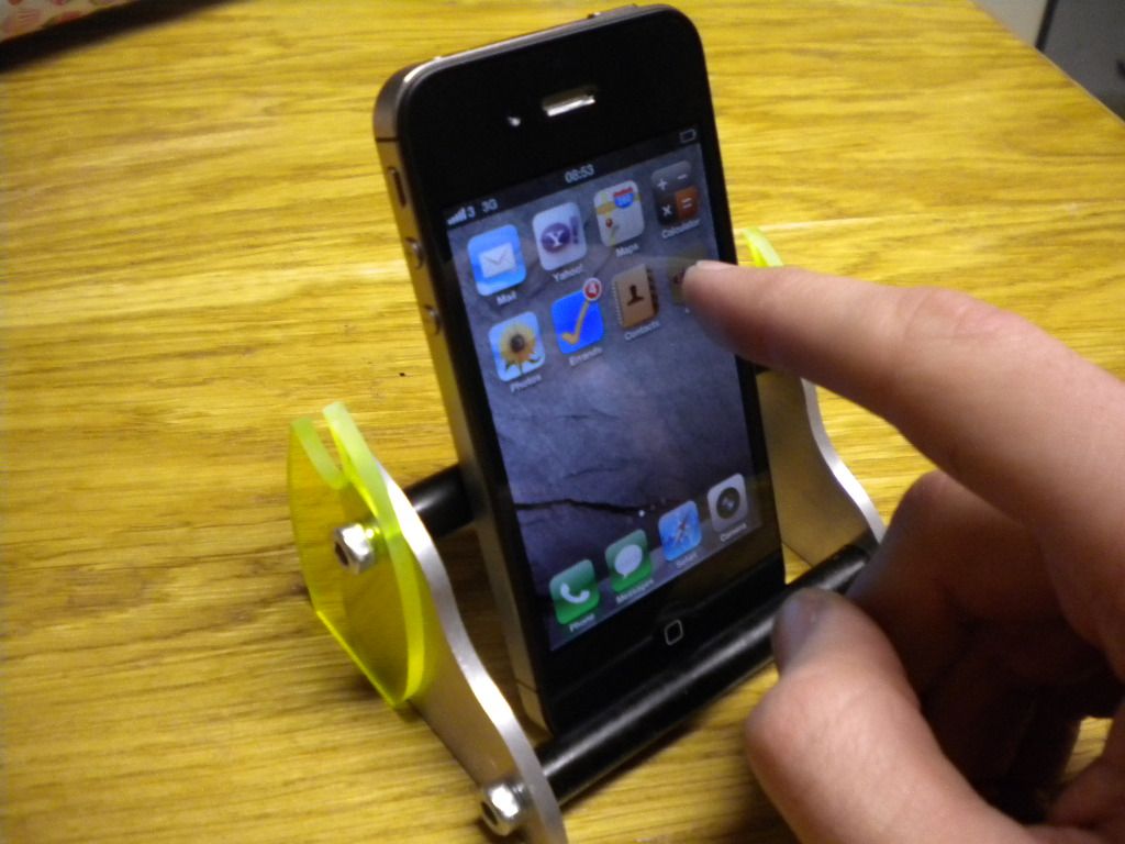 Phone / Ipod Holder : 18 Steps - Instructables