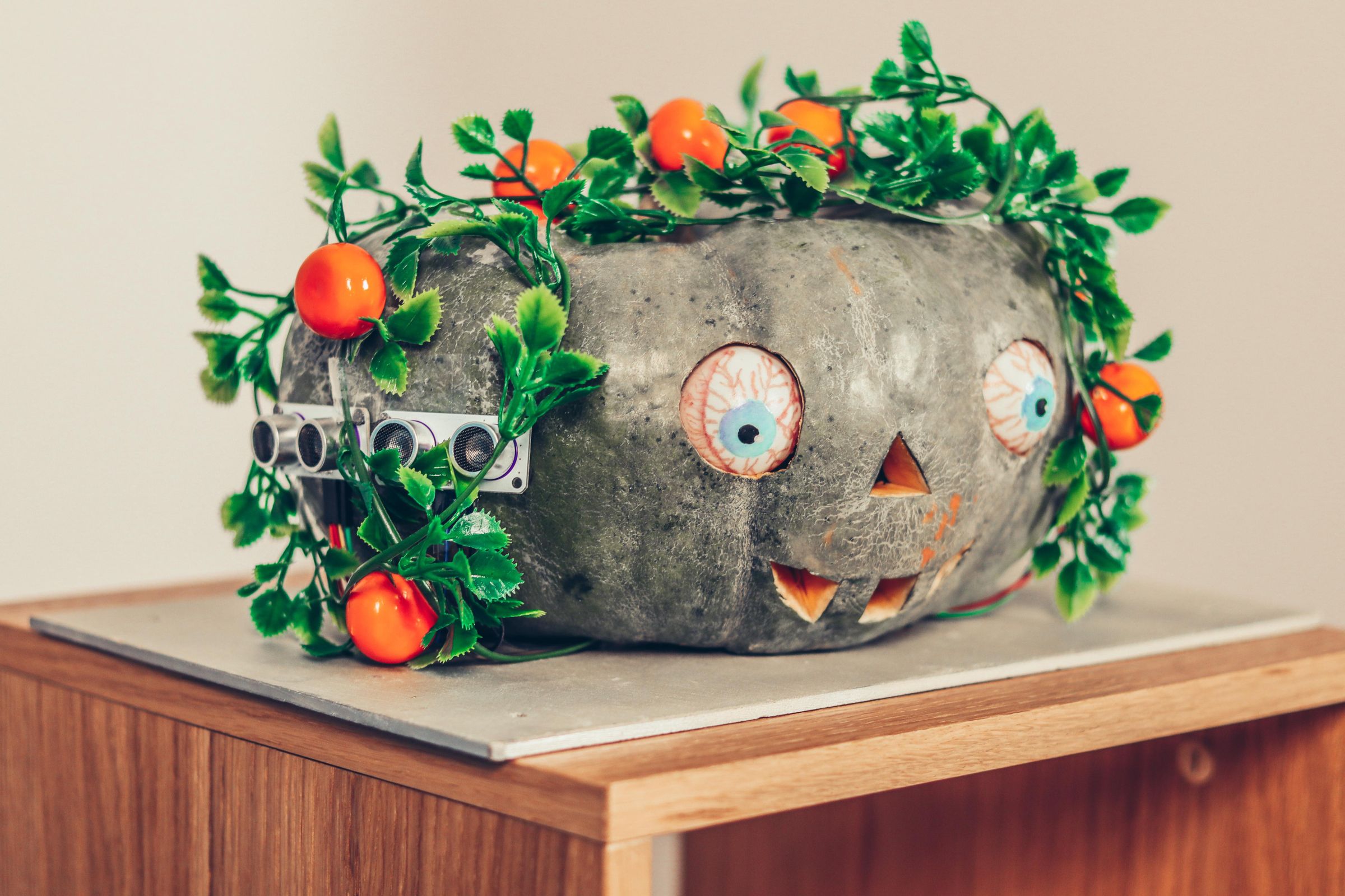 CURIOUS PUMPKIN (Rotating Eyes Jack-o'-lantern for Halloween Decoration ...